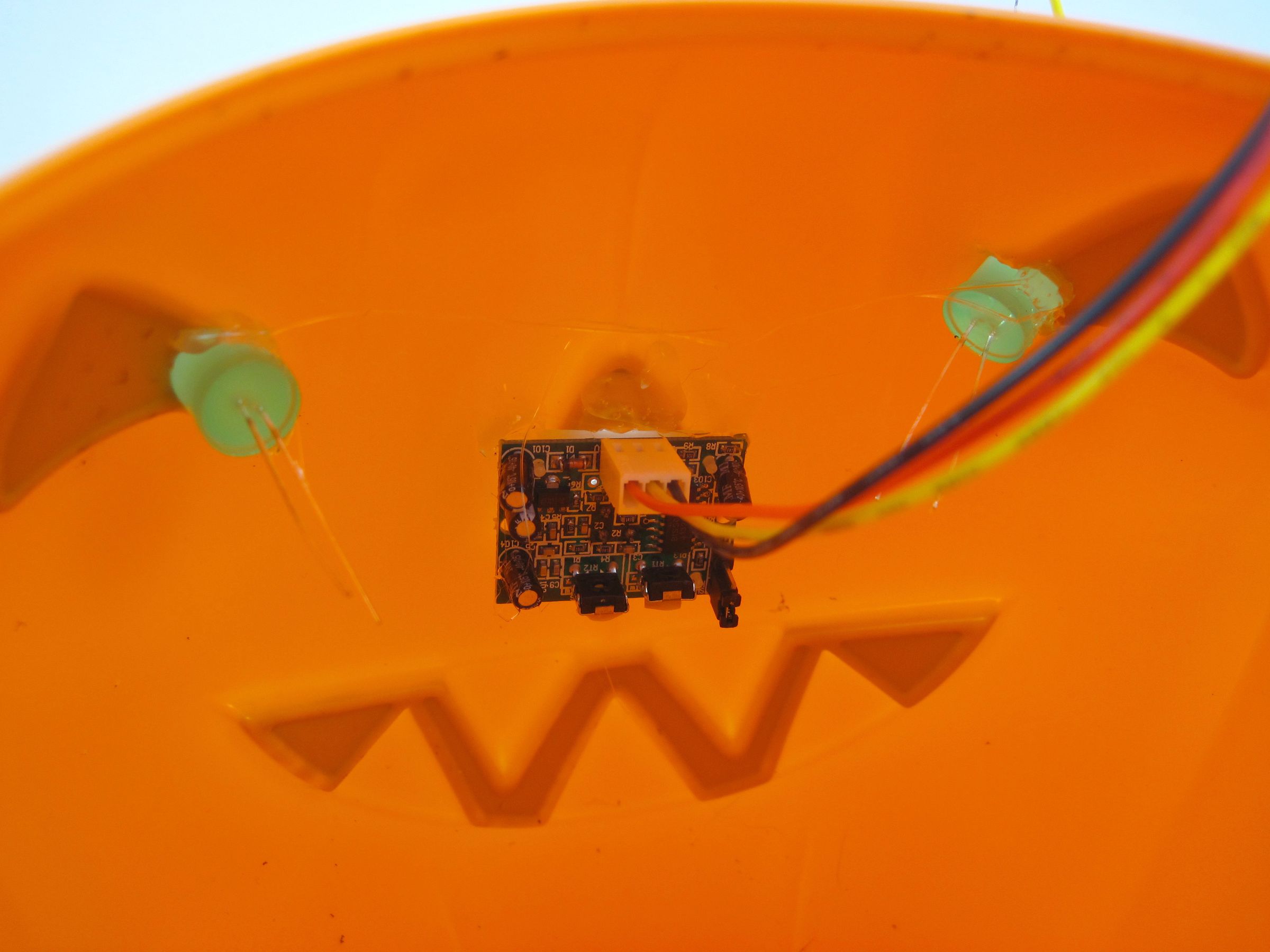 Motion-Activated PumpkinBot : 8 Steps (with Pictures) - Instructables