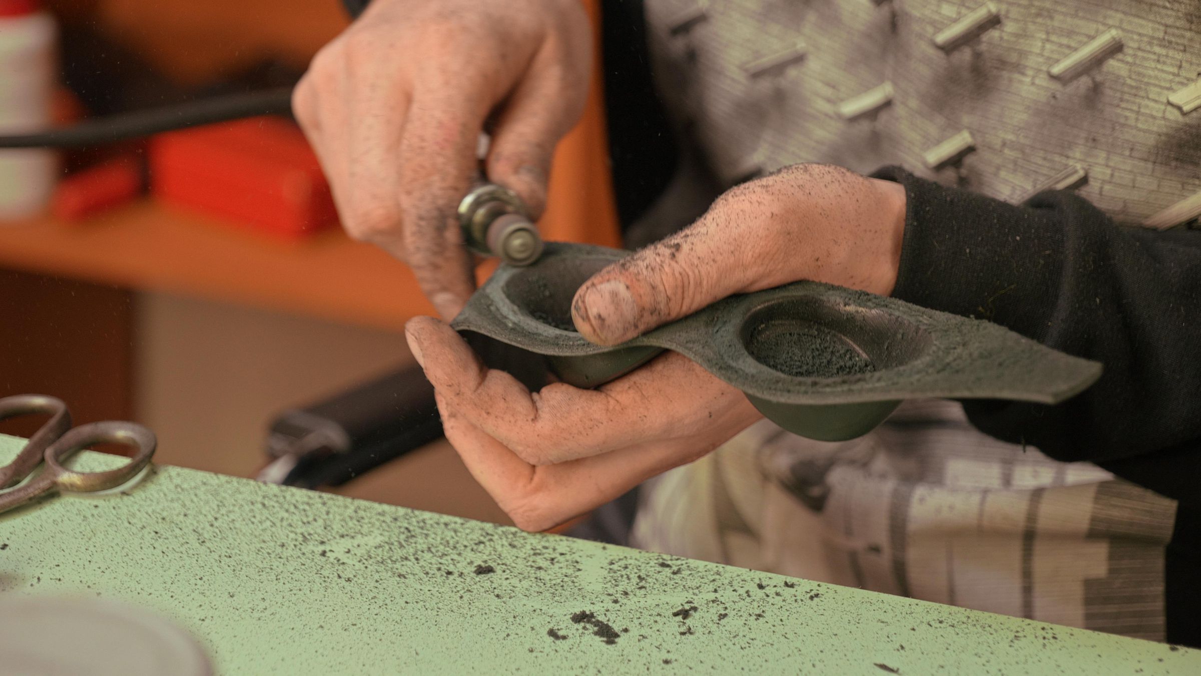 How to Make Leather Goggles With 3D Printed Molds : 16 Steps (with ...
