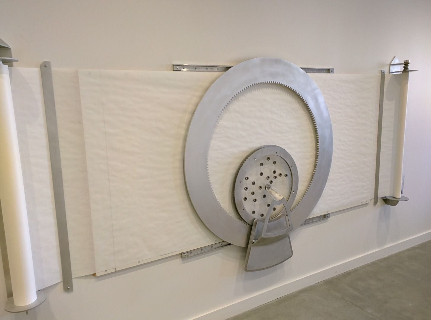 "Spiro" - a 5' Diameter, Wall Mounted Spirograph : 7 Steps (with ...