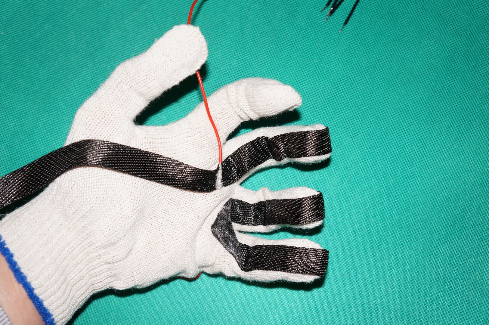 DIY Carbon Tape Heated Gloves V2.0 : 7 Steps (with Pictures ...