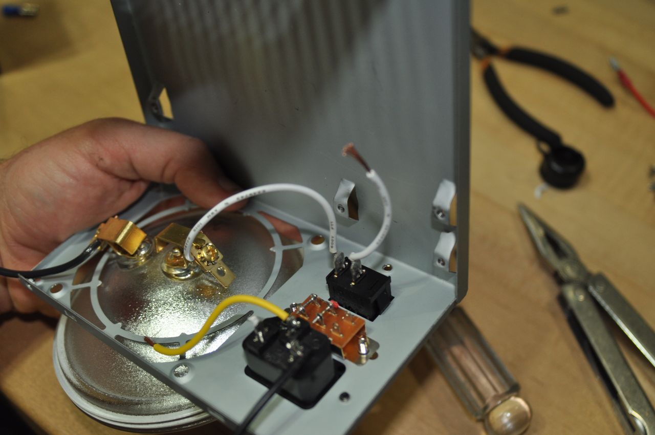 Hack-A-Lantern: Recycled Computer Power Supply Flashlight : 8 Steps ...