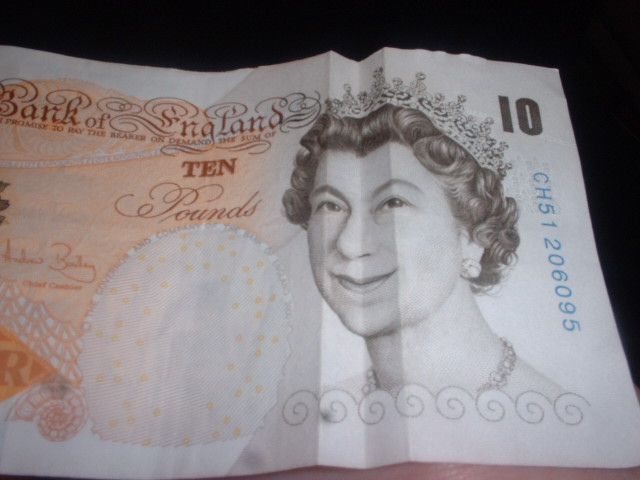 30 Second Tenner Trick - Instructables