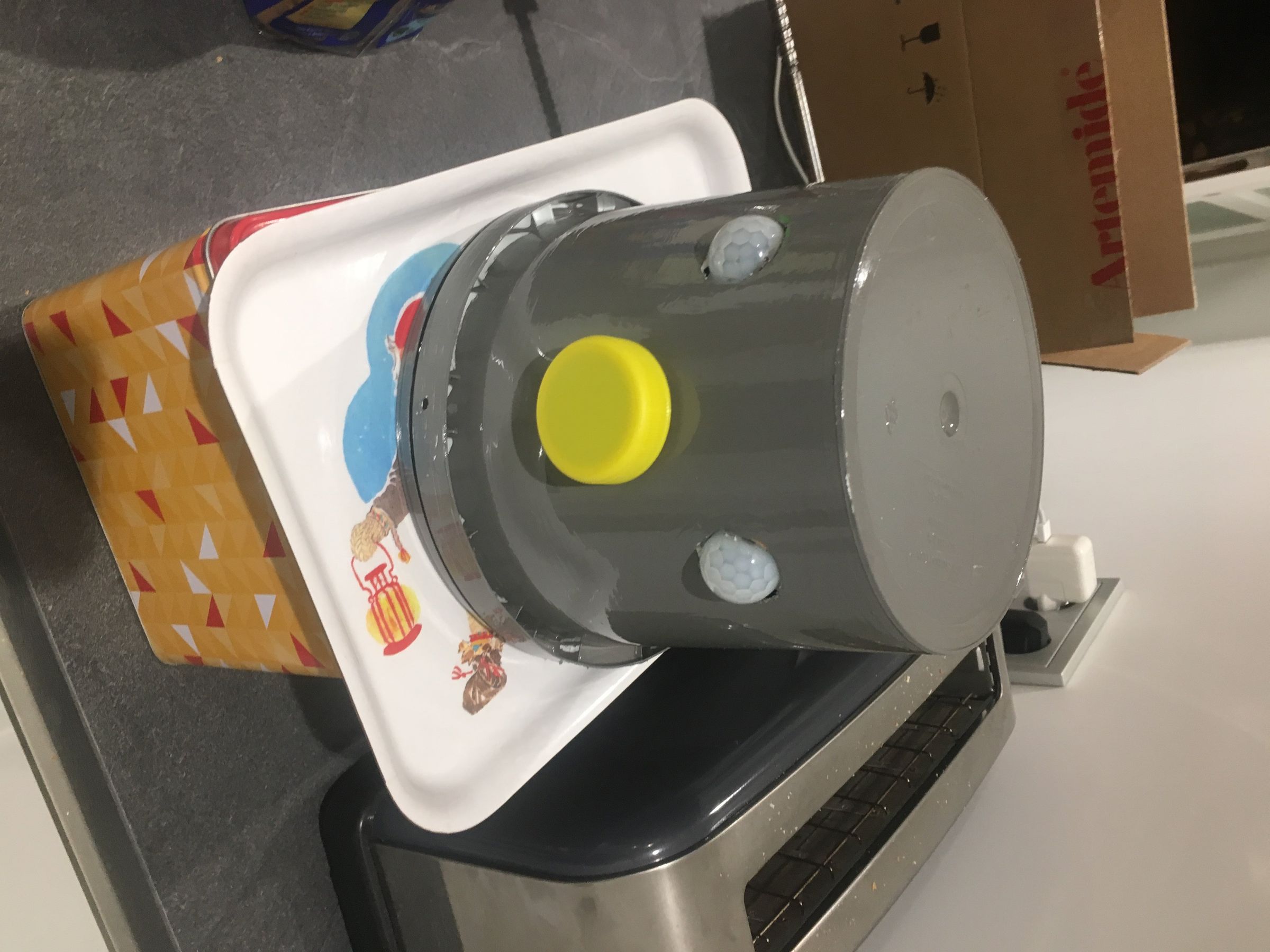 Spooky ESP8266 Halloween Hack, With Motion Sensor and Light / Sound ...