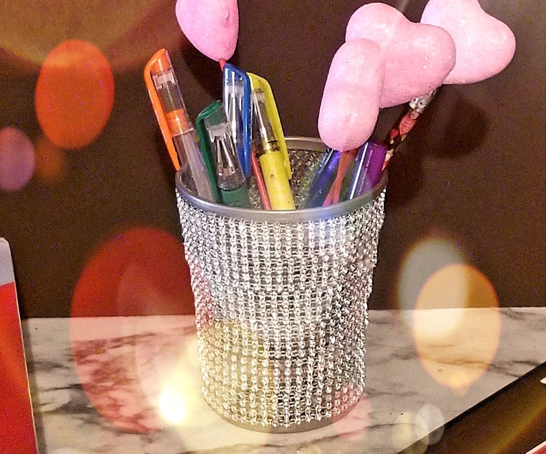 How to Make a Dazzling Cover for Your Pencil and Pen Cup Holder : 4 ...