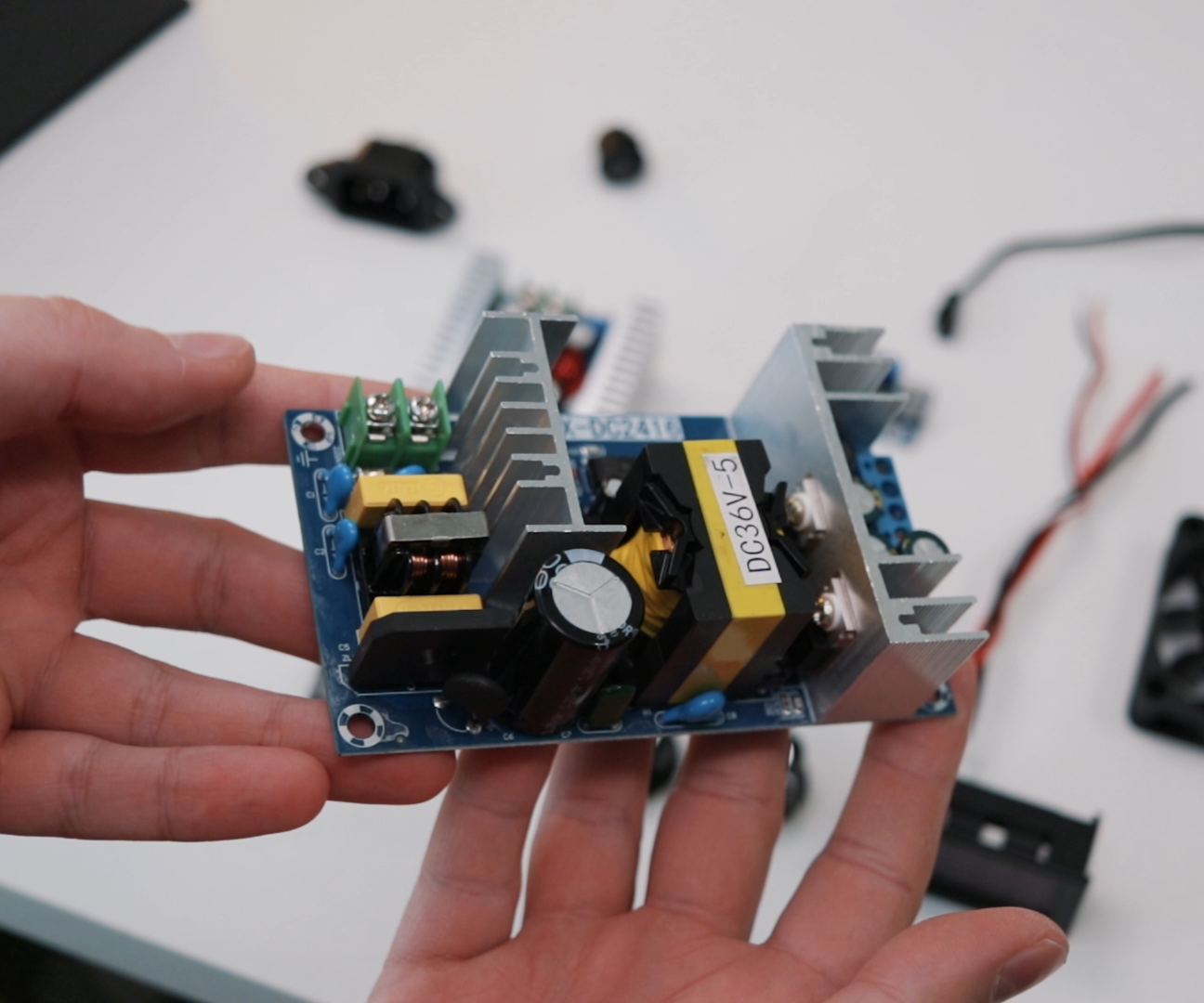 DIY Lab Bench Power Supply [Build + Tests] : 16 Steps (with Pictures ...