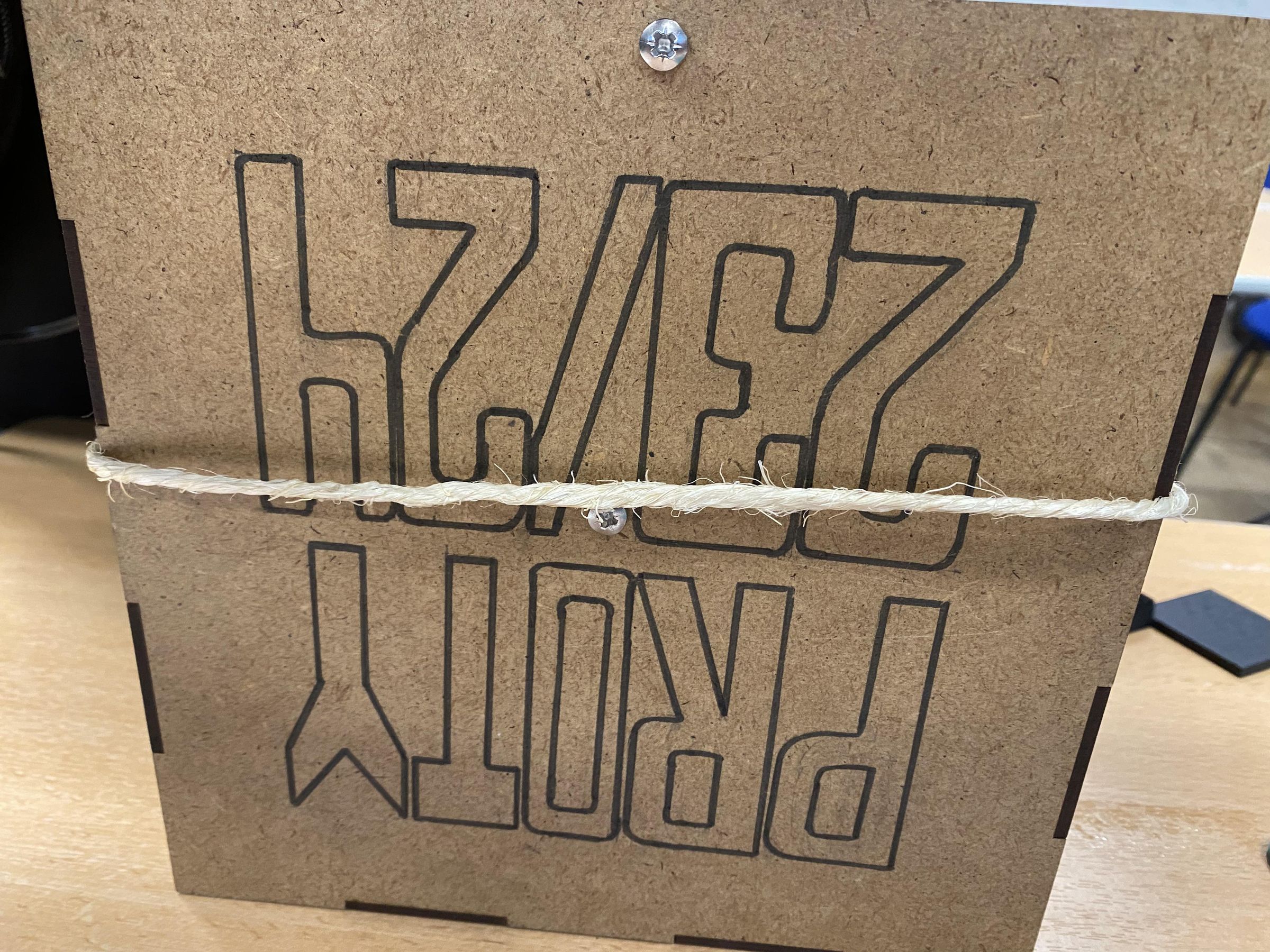 Automatic Ventilation With a Hatch : 7 Steps - Instructables