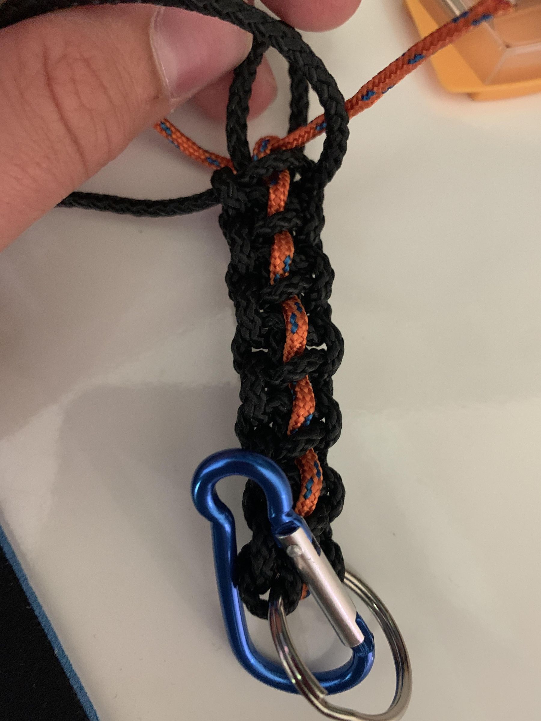 How to Make a Paracord Keychain : 6 Steps - Instructables