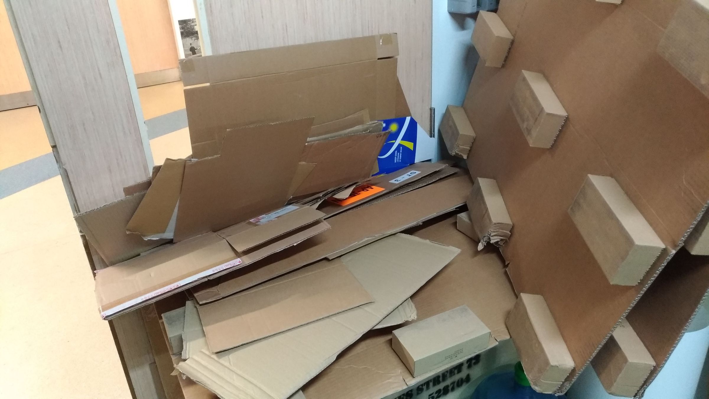 Recycled Cardboard Claw : 4 Steps (with Pictures) - Instructables