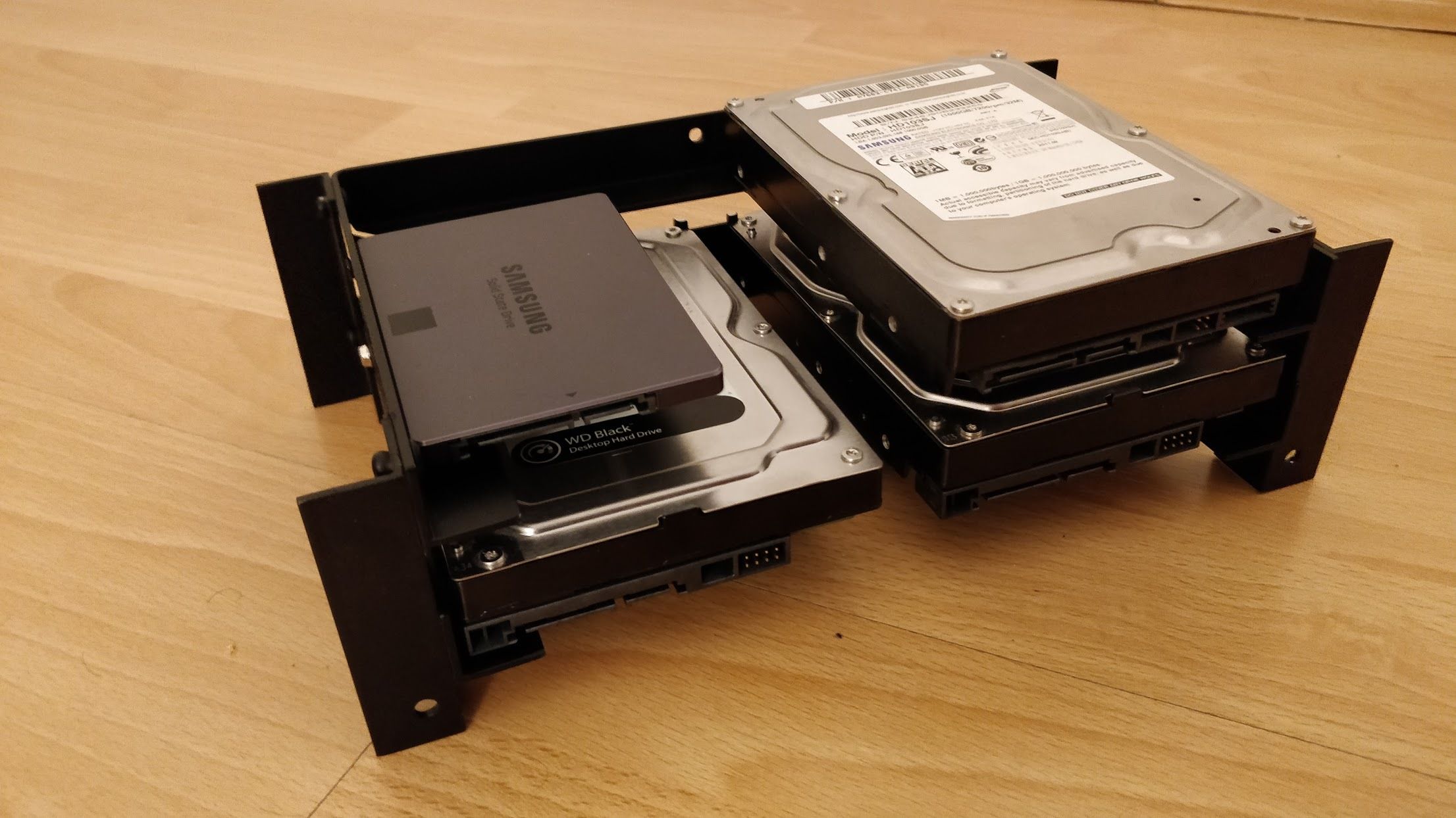 Desk With Built-in Computer and Laptop Height Stand : 10 Steps (with ...