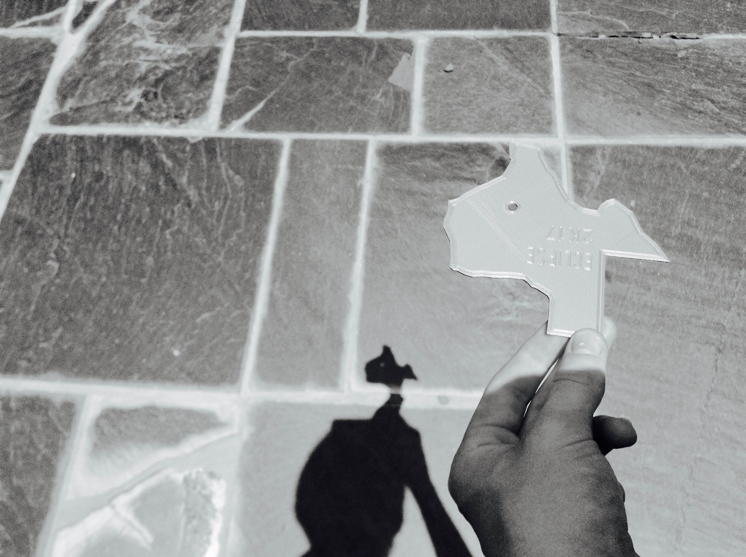 Pinhole Eclipse Viewer (State-Themed) : 4 Steps (with Pictures ...