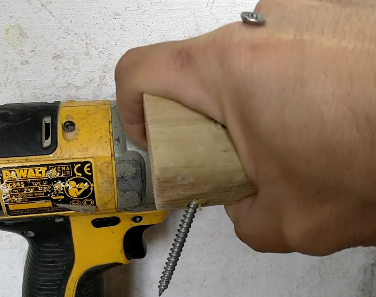Halloween Faked Hand's Injury / Wound With Screw and Blood : 17 Steps ...