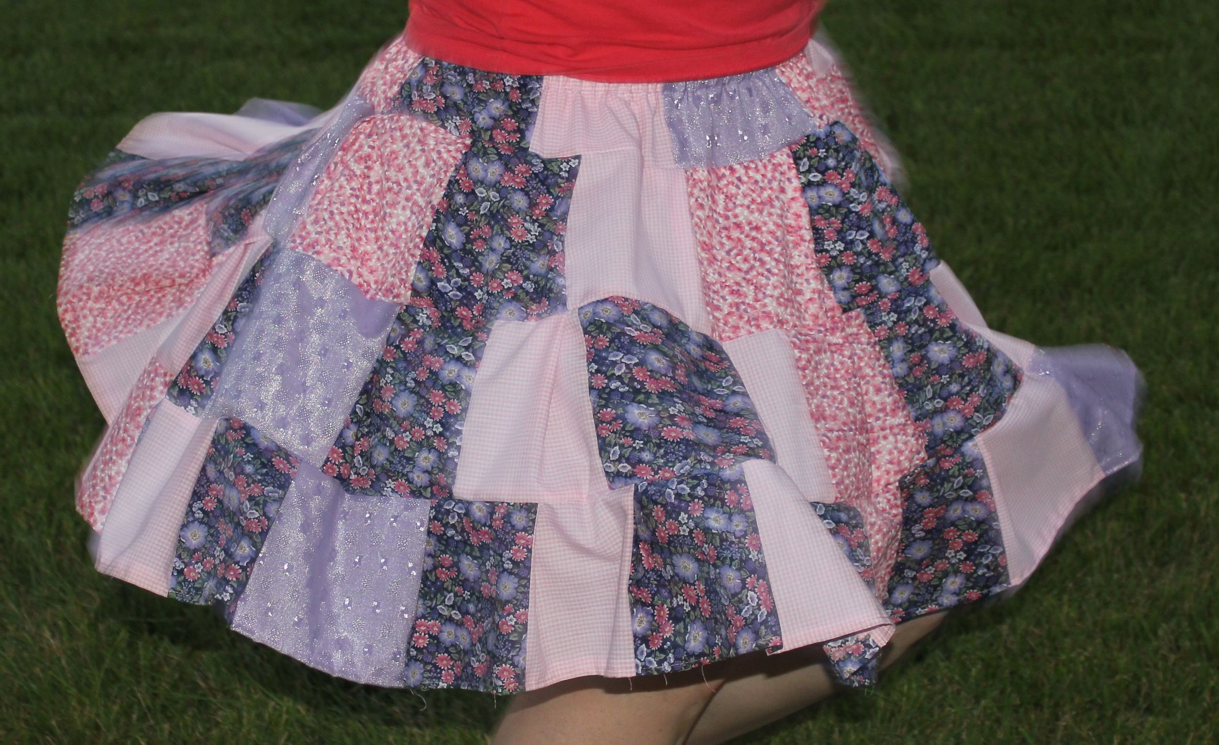 Tiered Spinny Skirt for Folks of All Ages : 6 Steps (with Pictures ...