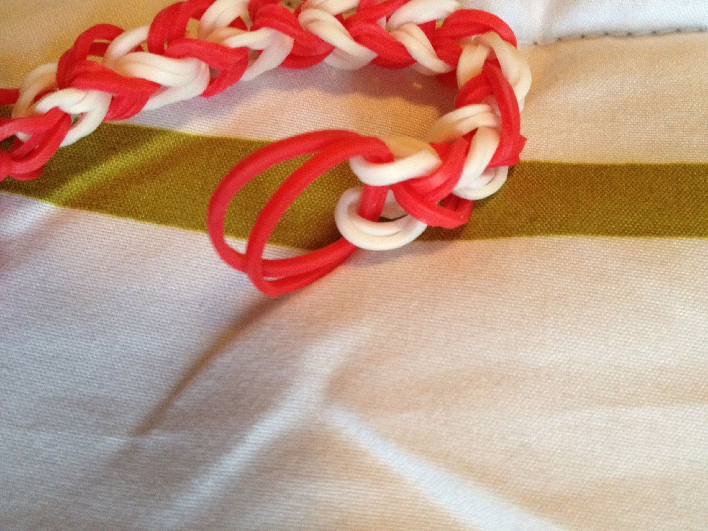 How to Make a Crazy Loom Candy Cane Charm : 11 Steps - Instructables