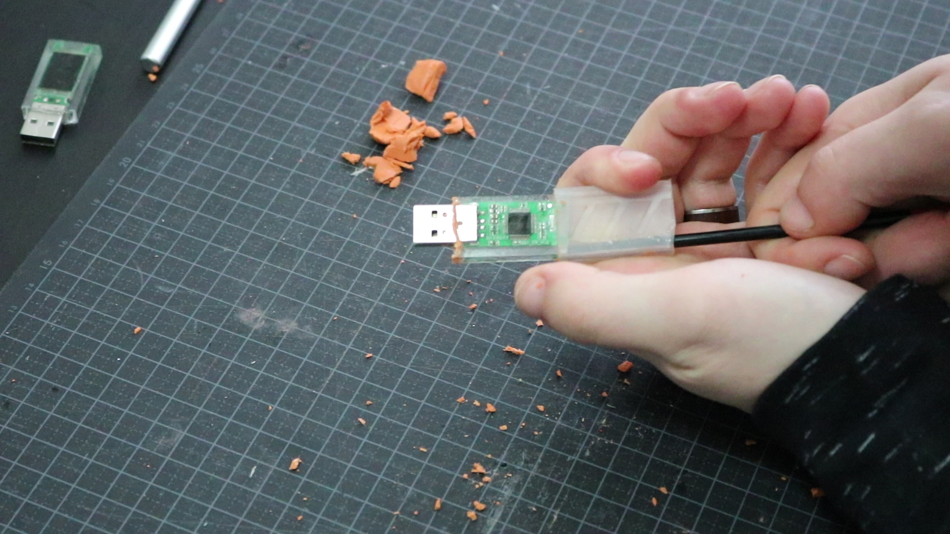 Resin USB Drive : 7 Steps (with Pictures) - Instructables