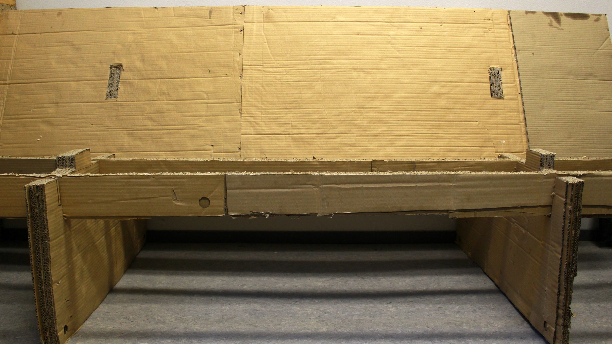 Cardboard Couch : 10 Steps (with Pictures) - Instructables