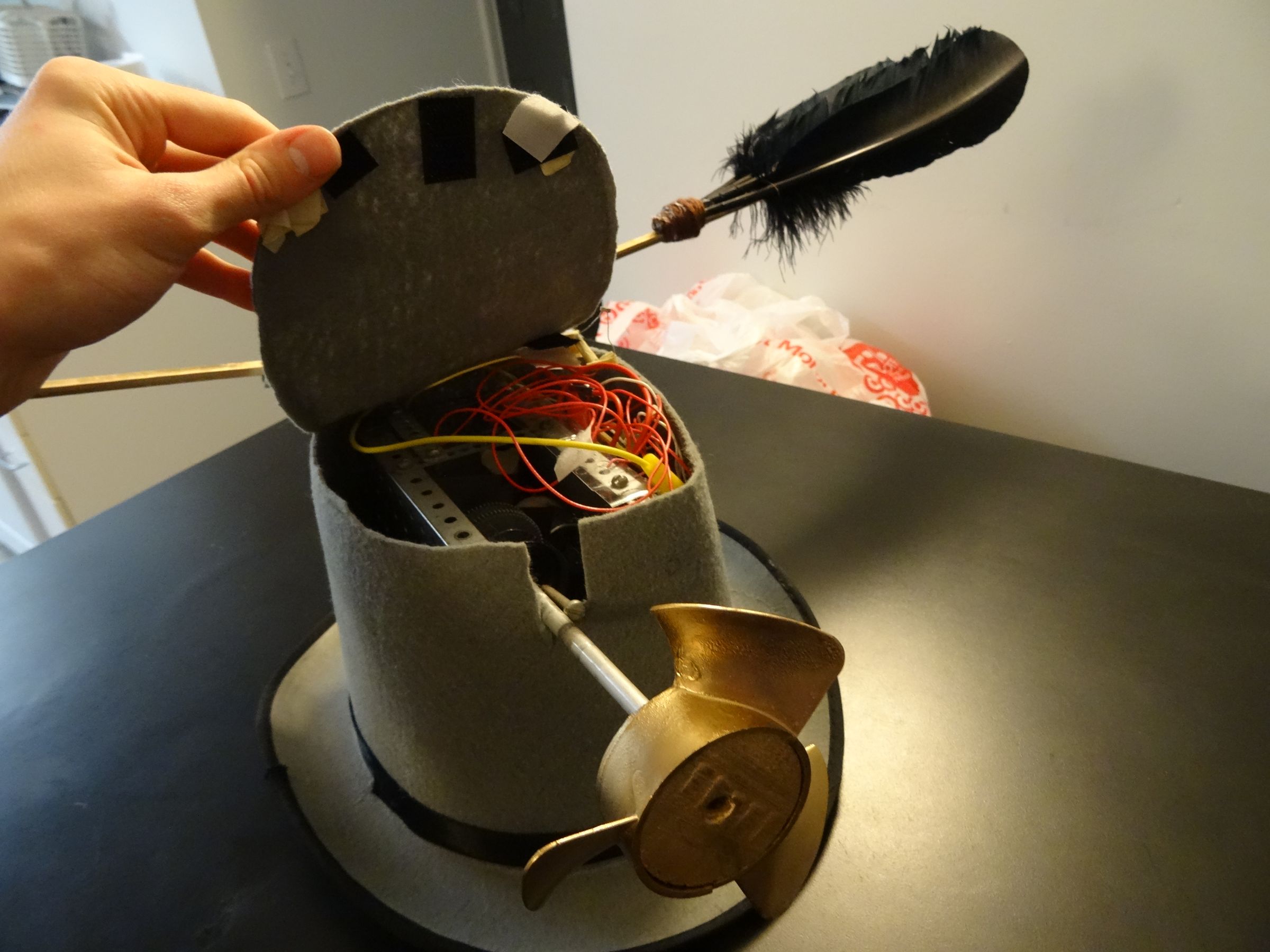 Mechanical Winged Top Hat : 6 Steps (with Pictures) - Instructables