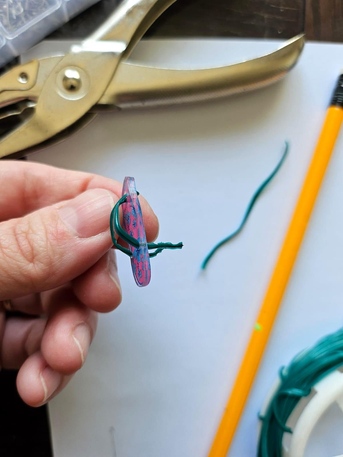 Shrink Plastic Flip-Flops Charms/ Earrings : 5 Steps (with Pictures ...