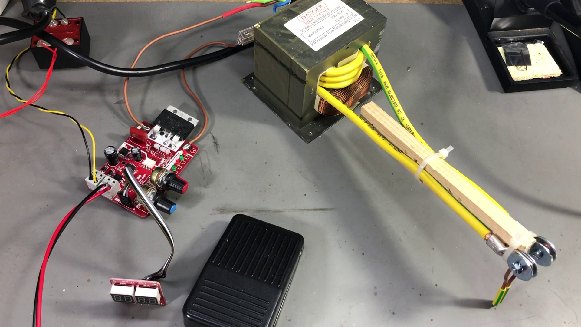Building a Spot Welding Machine From a Microwave Oven Transformer : 7 ...