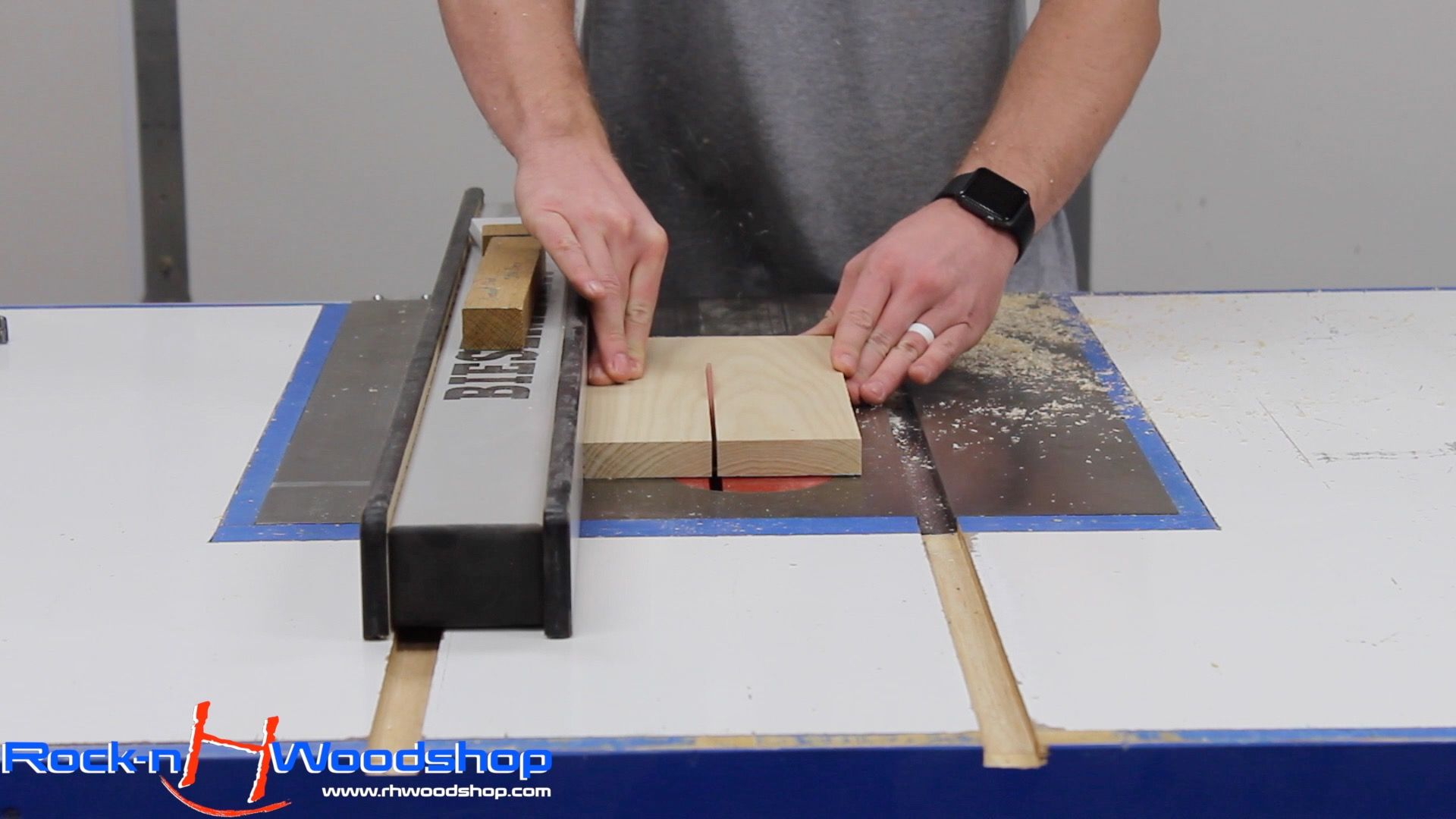 Ultimate Crosscut Sled With Dust Collection : 26 Steps (with Pictures ...