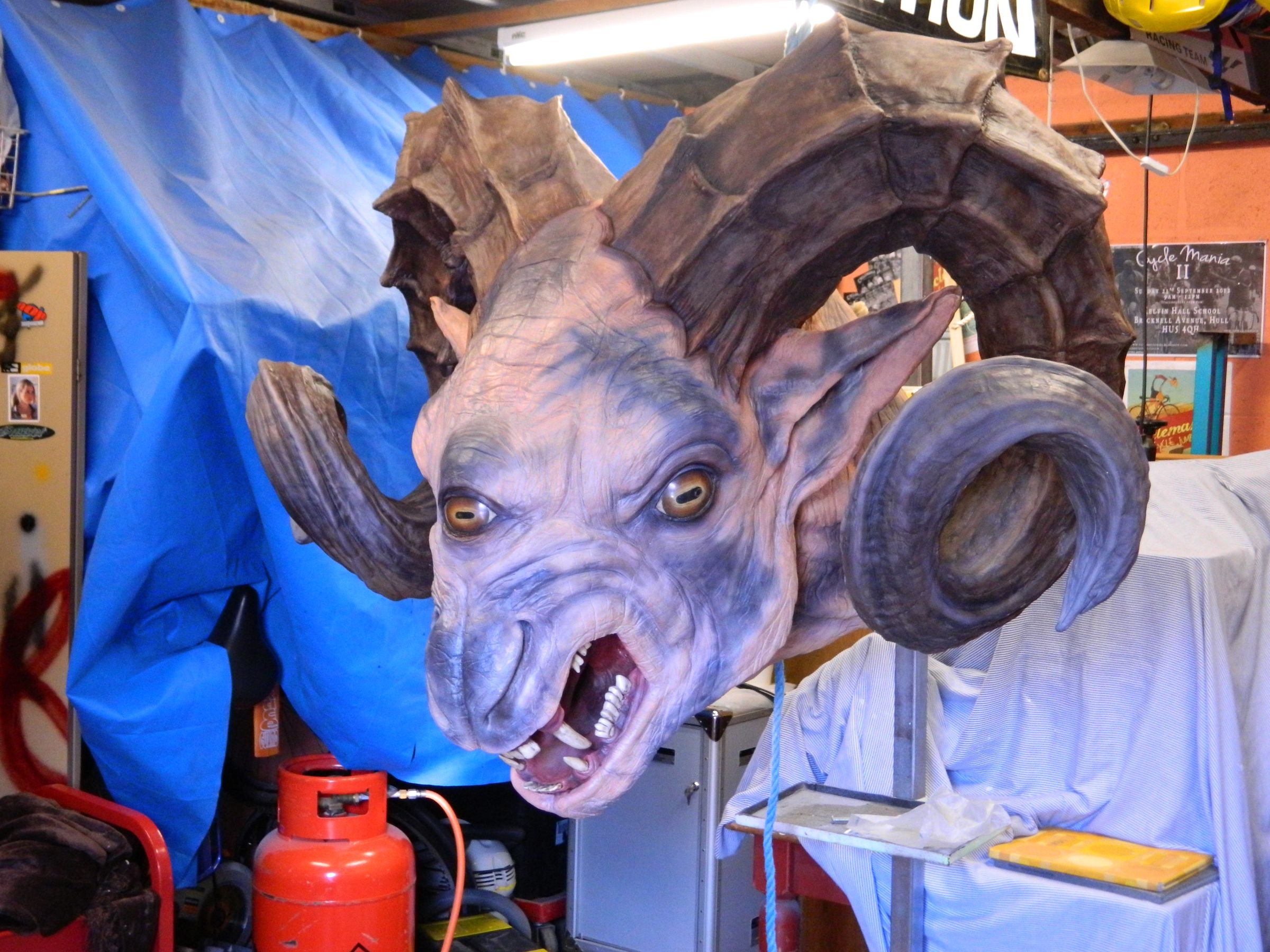The Witcher 3 Full-Scale Chort/Fiend Sculpture in DAS Clay : 8 Steps ...