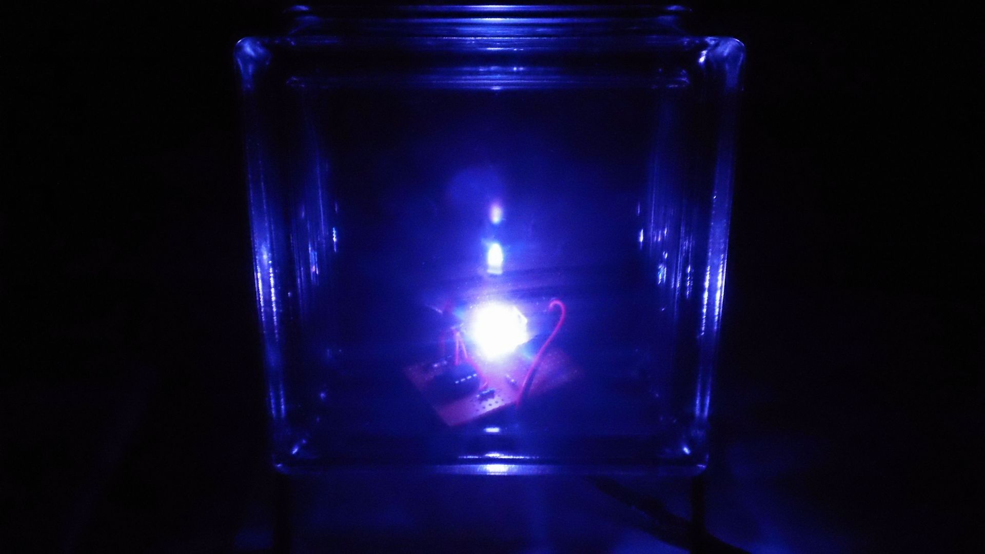 Color Changing Night Light With ATtiny : 8 Steps - Instructables