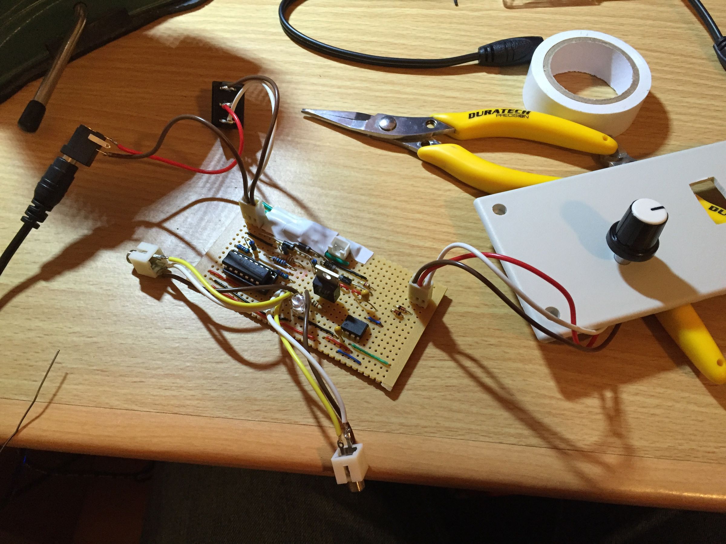 LED Strip Control With Dimmer and Audio Pulsing Circuits : 10 Steps ...