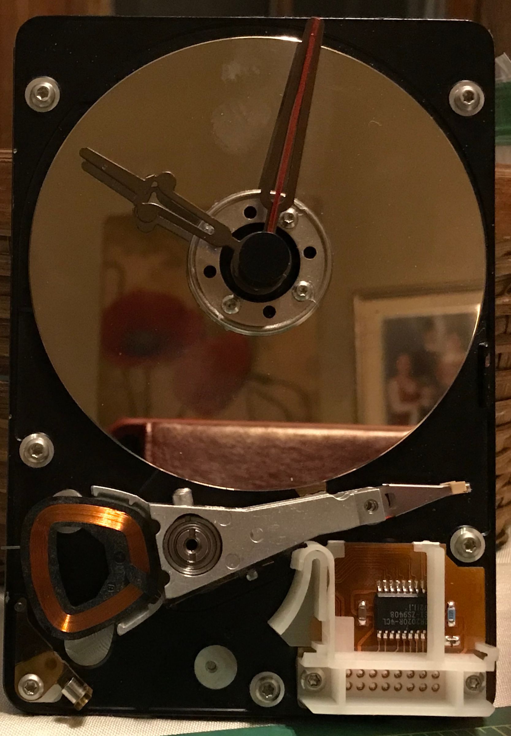 Simple Hard Drive Clock : 7 Steps (with Pictures) - Instructables