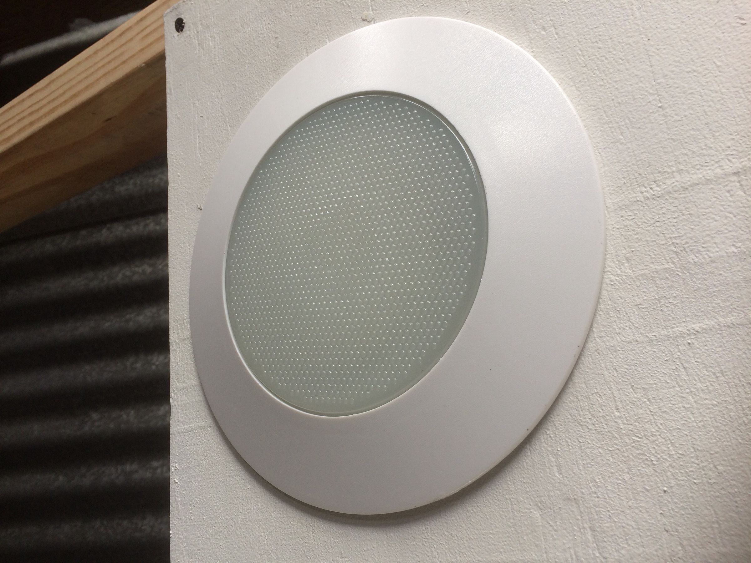 How to Install Trim in Recessed Lighting. : 8 Steps (with Pictures ...