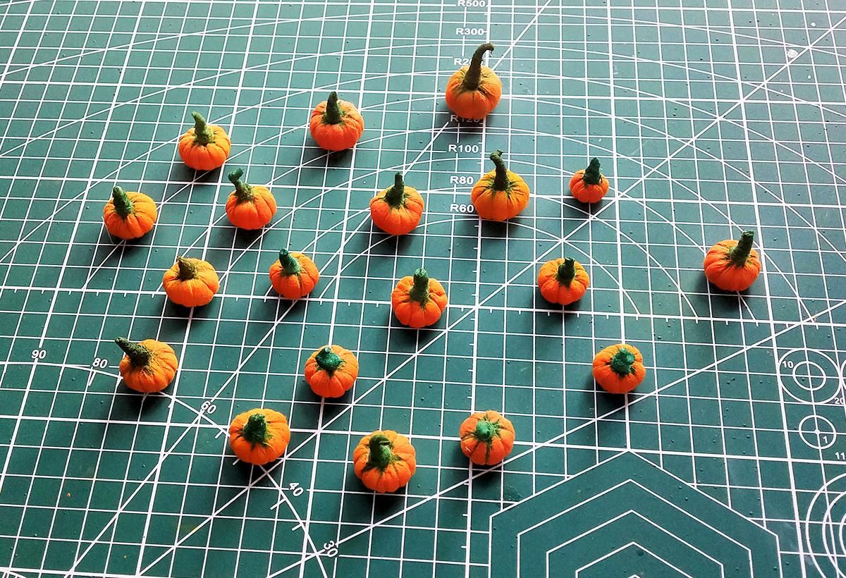 Miniature Pumpkins for Making Other Crafts : 7 Steps (with Pictures) - Instructables