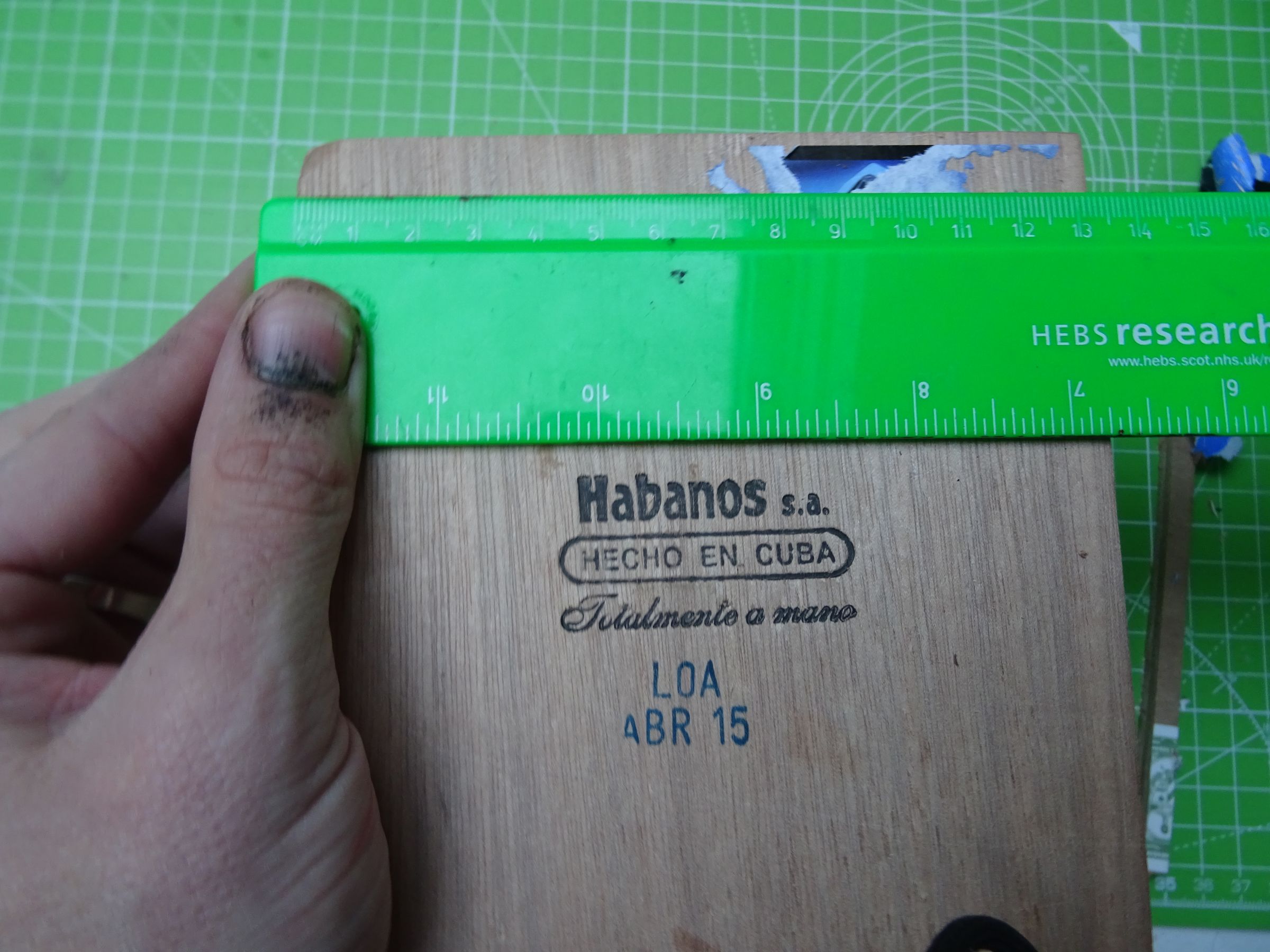 Cigar Box Keepsake Frame : 5 Steps (with Pictures) - Instructables