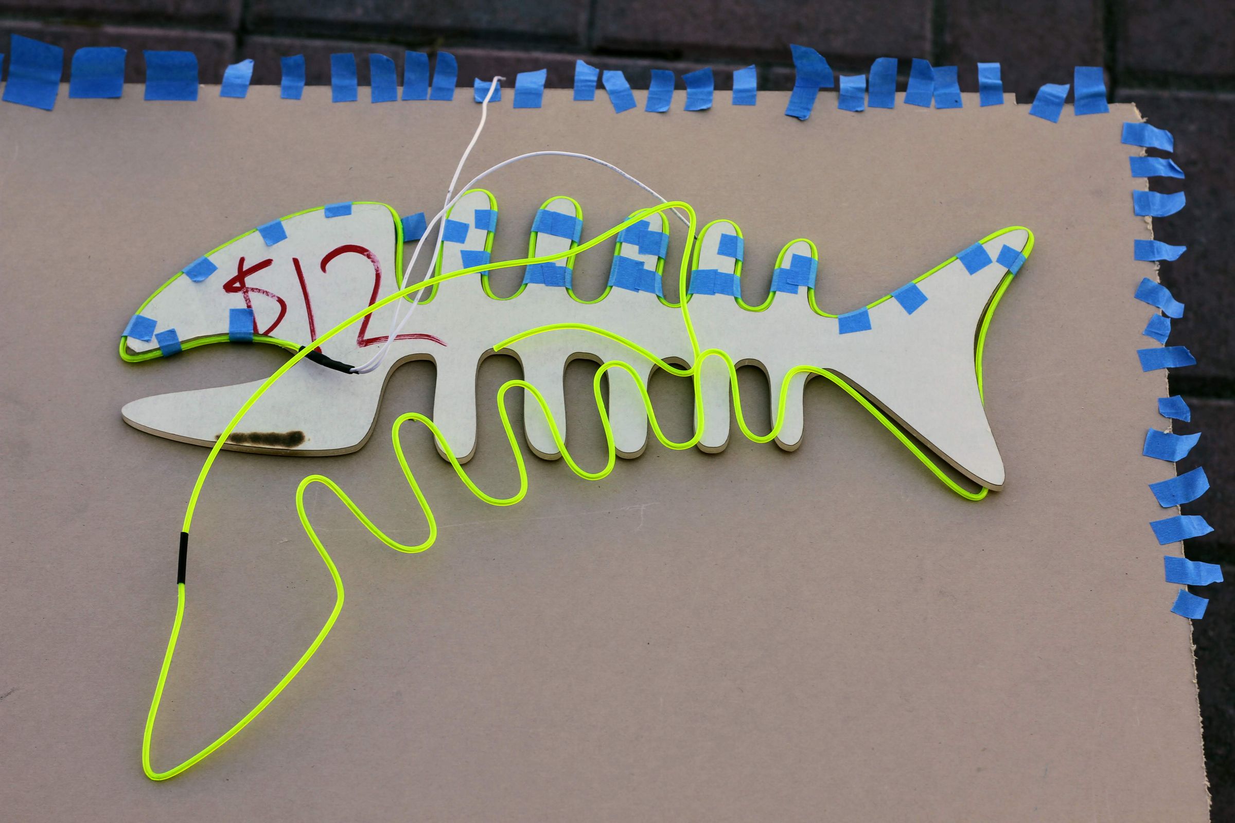EL Wire Fish With LED Eyes : 13 Steps (with Pictures) - Instructables
