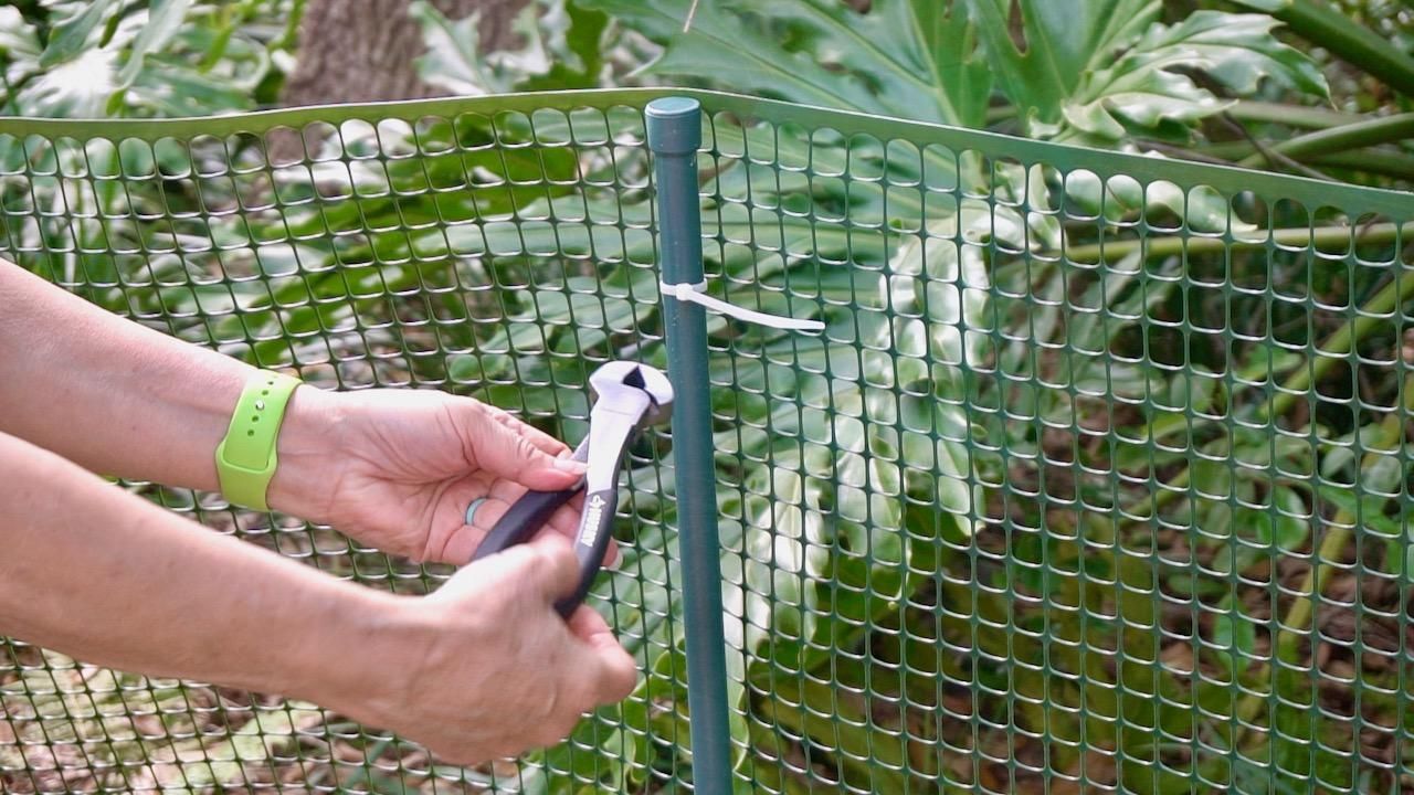 DIY Temporary Rental Friendly PVC Fence : 3 Steps - Instructables
