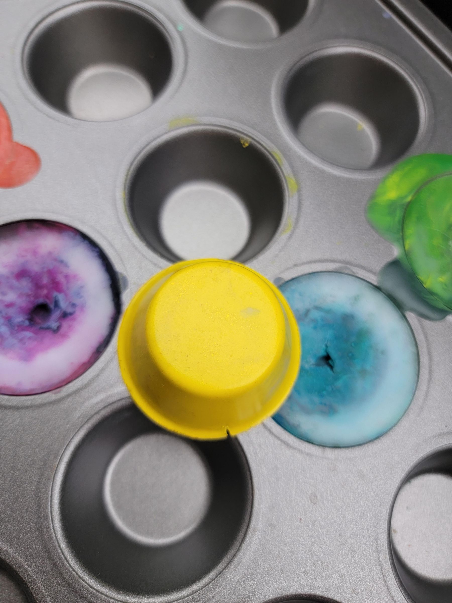 Recycling Crayons for Kids : 28 Steps (with Pictures) - Instructables