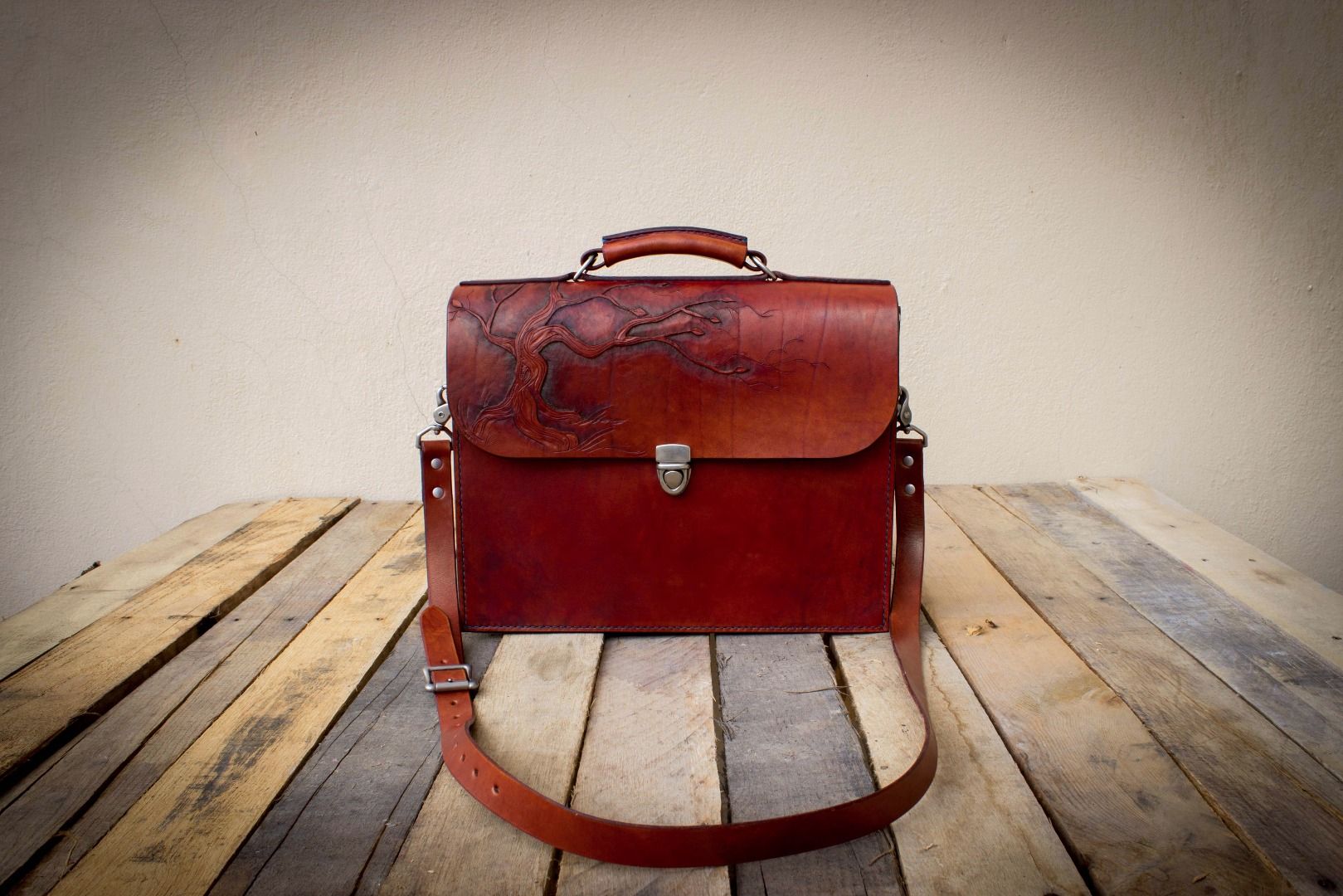 Tooled Leather Briefcase : 26 Steps (with Pictures) - Instructables