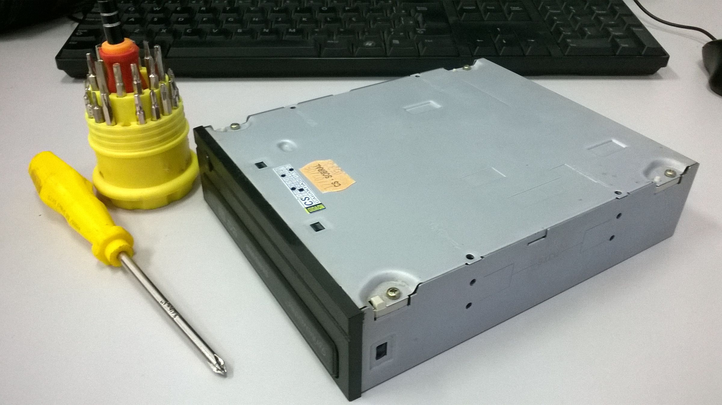 Disassembling a CD/DVD Reader and Reusing Its Parts : 12 Steps (with ...