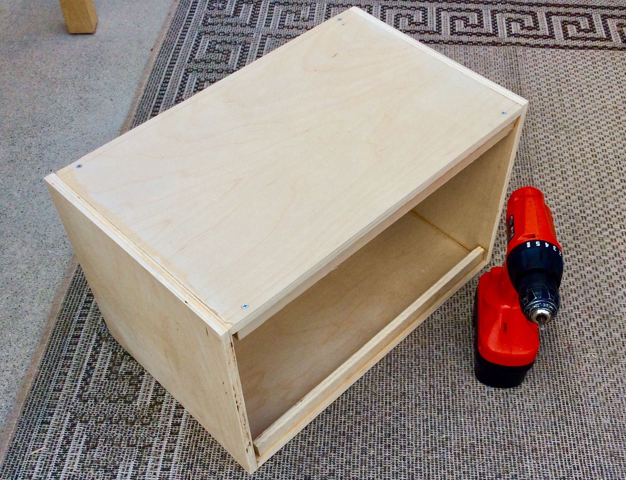 How to Build a Cajon From Scratch : 7 Steps (with Pictures) - Instructables