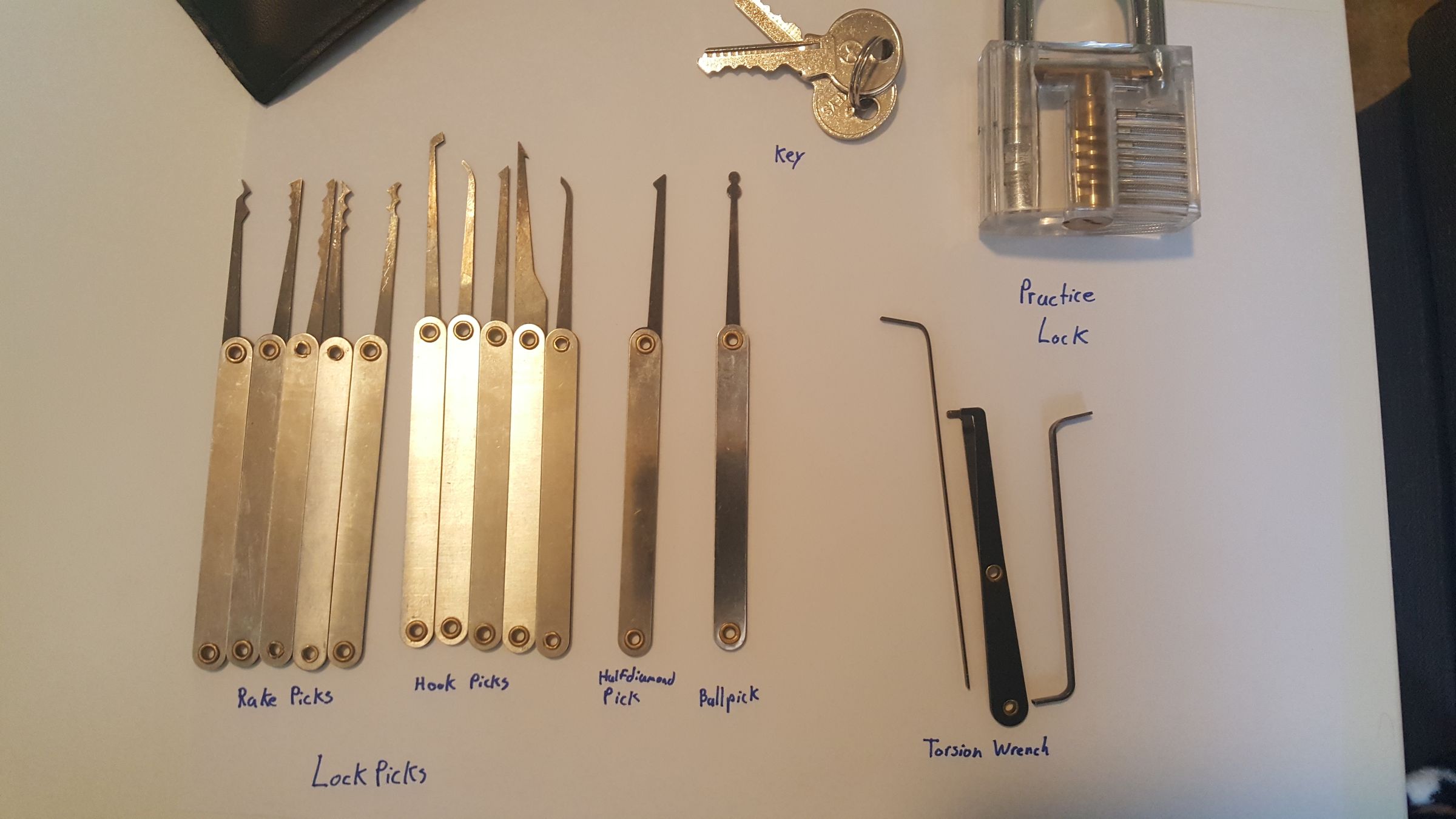 How to Pick a Lock : 3 Steps - Instructables