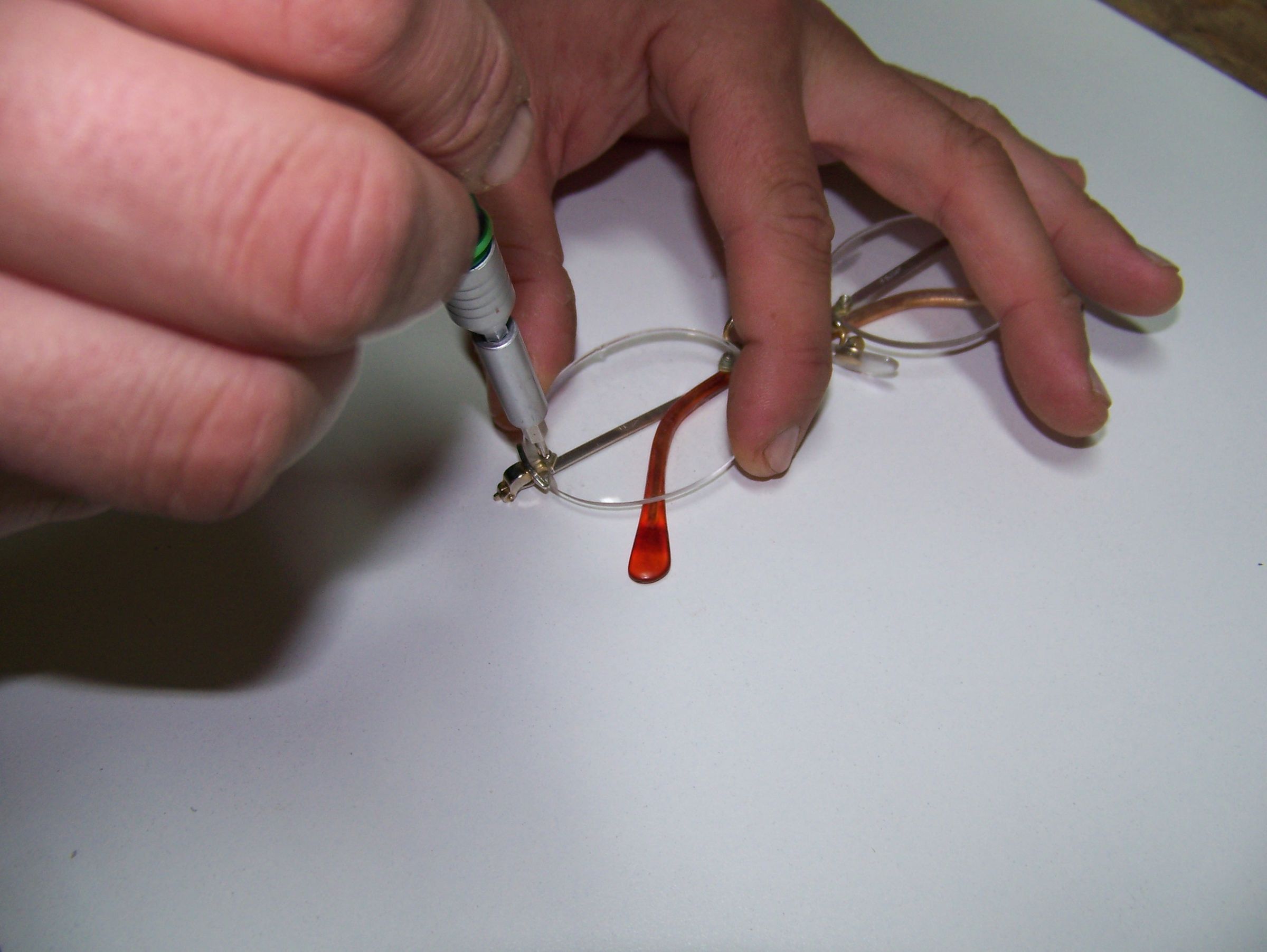 Super Easy Glasses Repair : 5 Steps (with Pictures) - Instructables