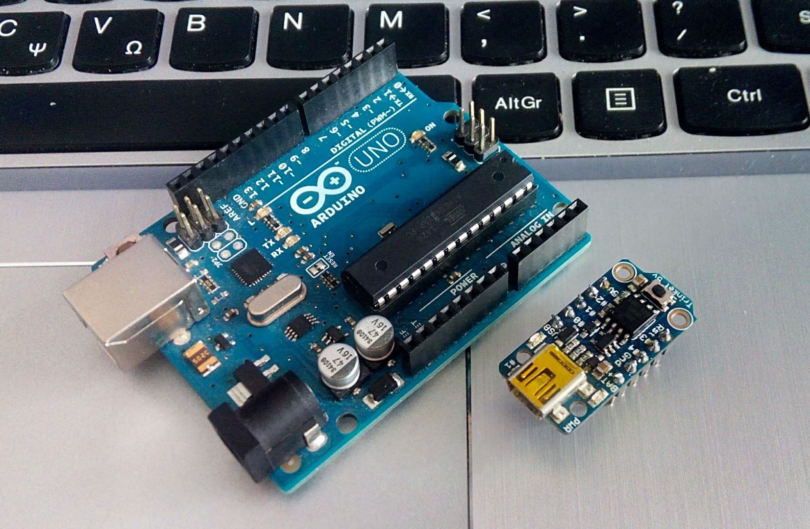 How to Use the Adafruit Trinket Board - Arduino Tutorial : 4 Steps ...