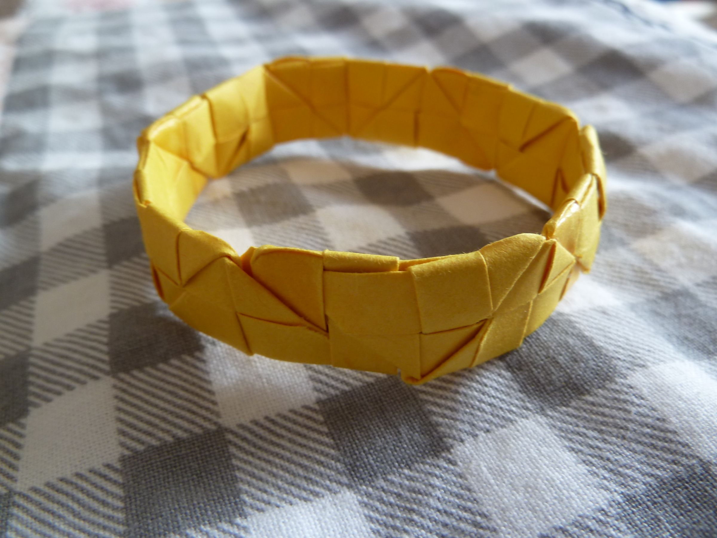 Origami Square Bracelets : 9 Steps (with Pictures) - Instructables