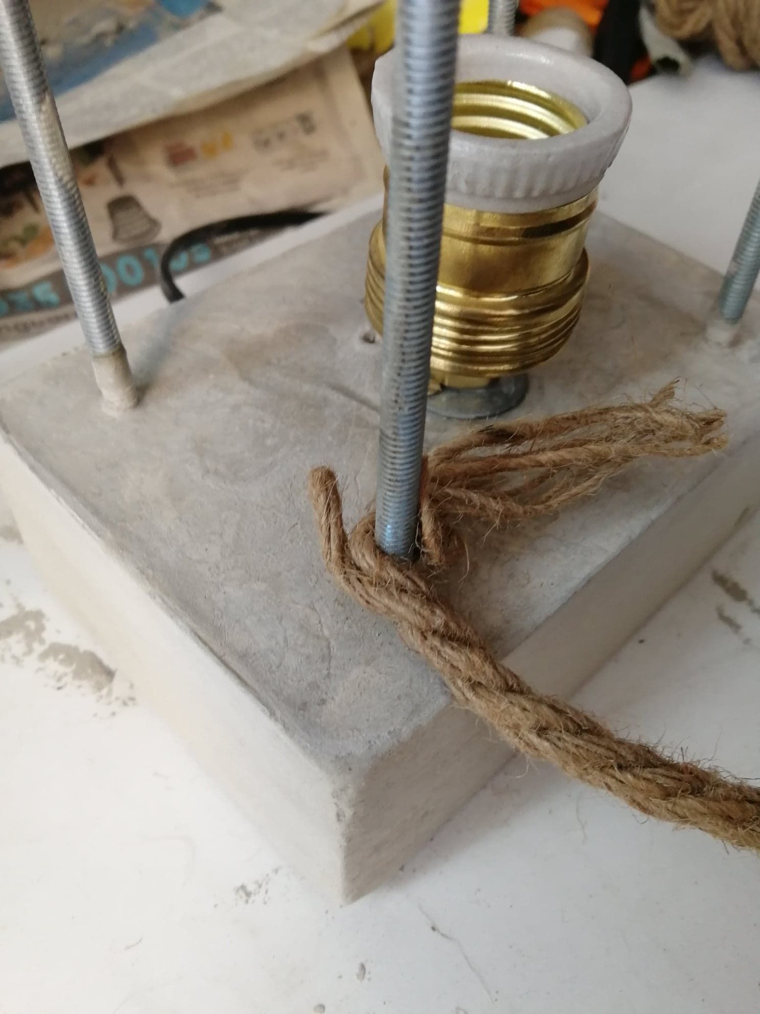Concrete Base Rope Table Lamp : 5 Steps - Instructables