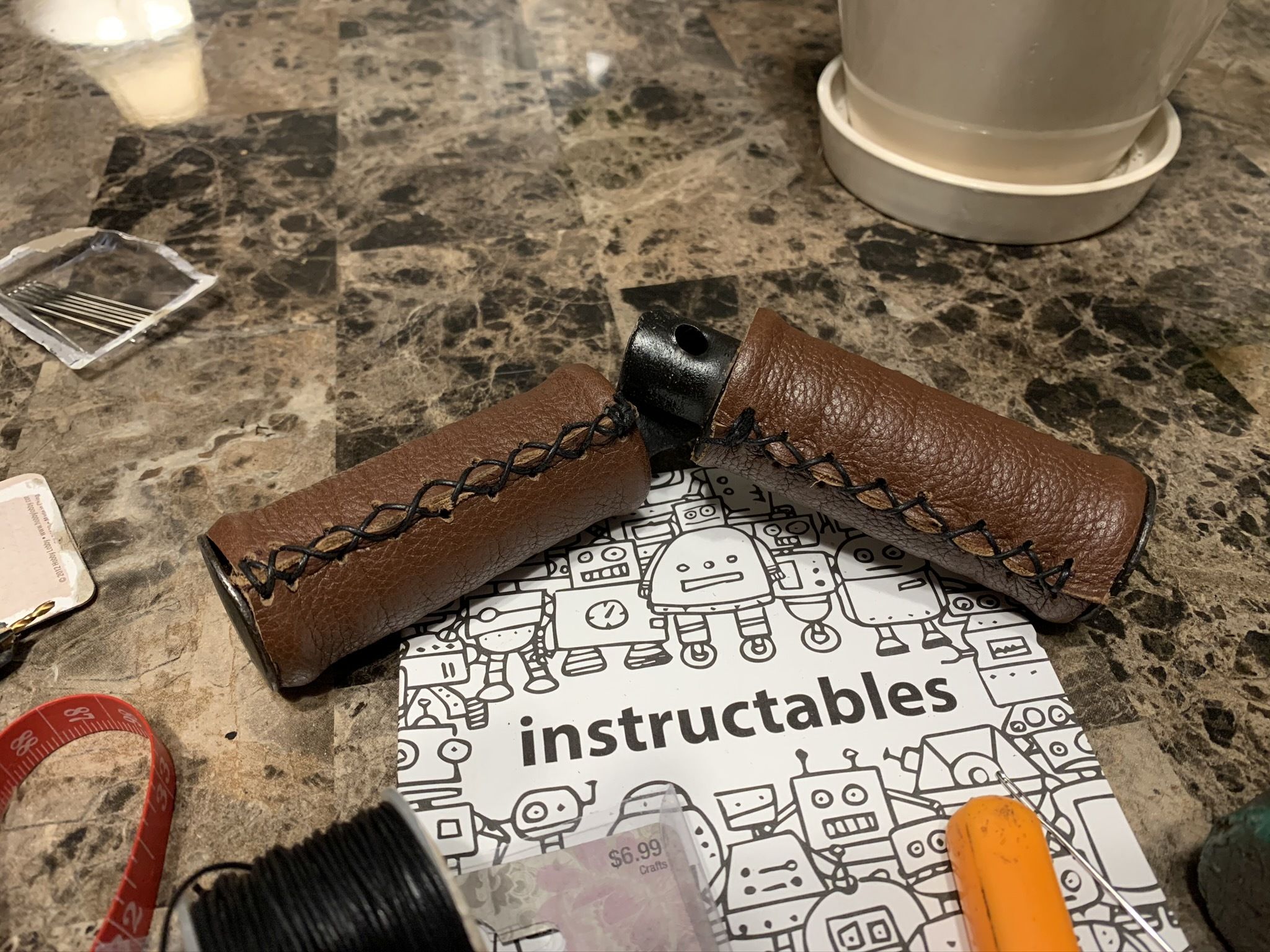 EASY LEATHER GRIPS FOR MOTORCYCLE : 6 Steps (with Pictures) - Instructables