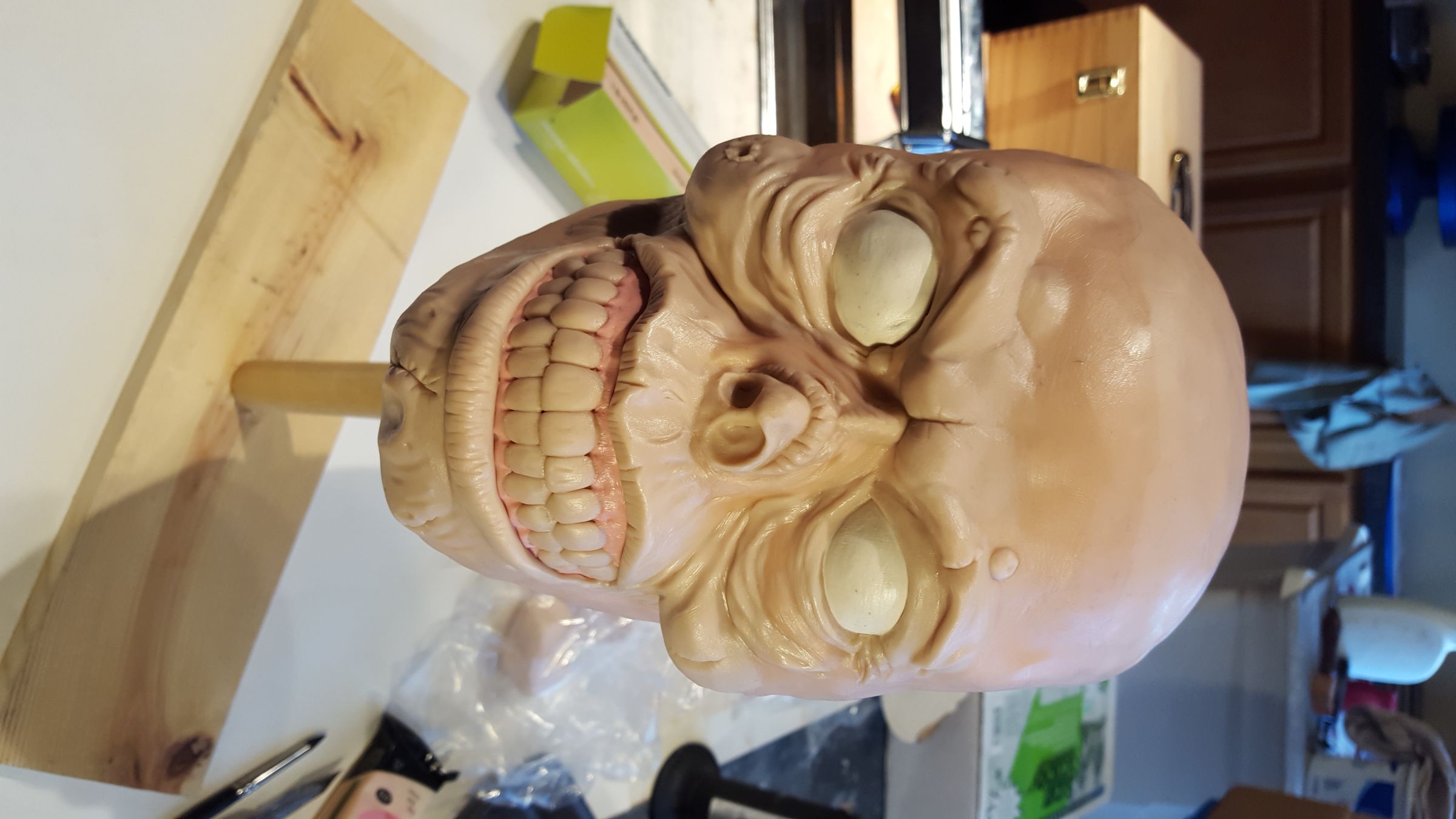 Halloween Zombie Head Prop : 9 Steps (with Pictures) - Instructables