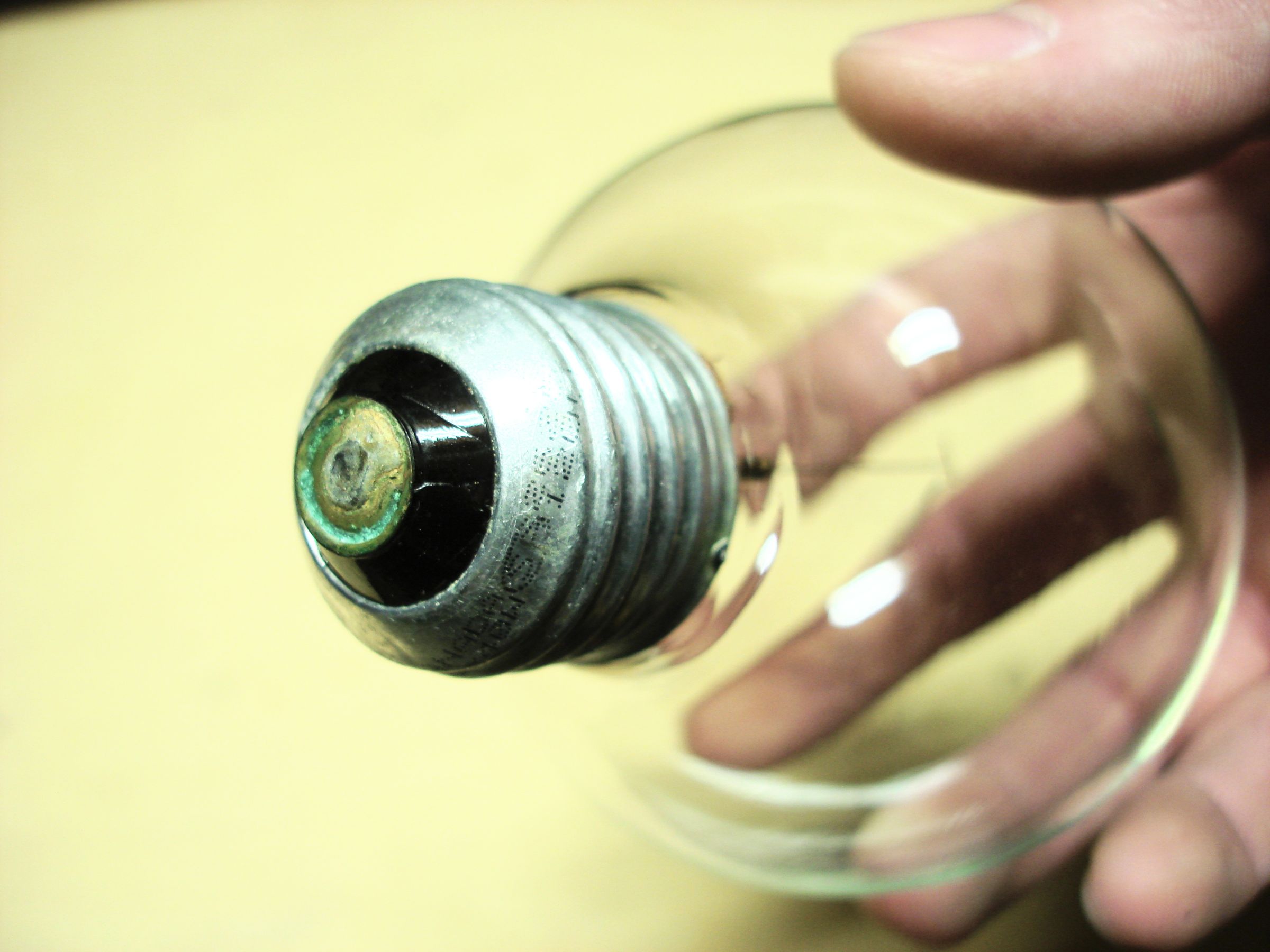 Used Light Bulb Oil/Alcohol Lamp : 6 Steps - Instructables
