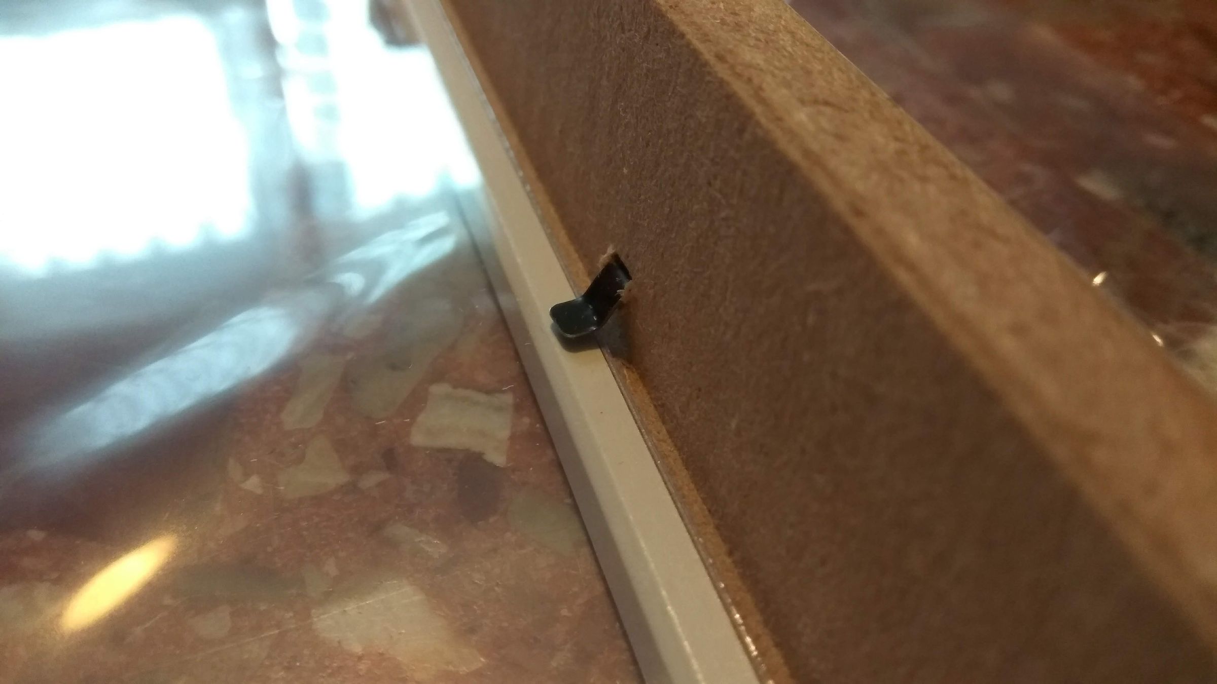 Frame to Wall Display Case : 10 Steps - Instructables