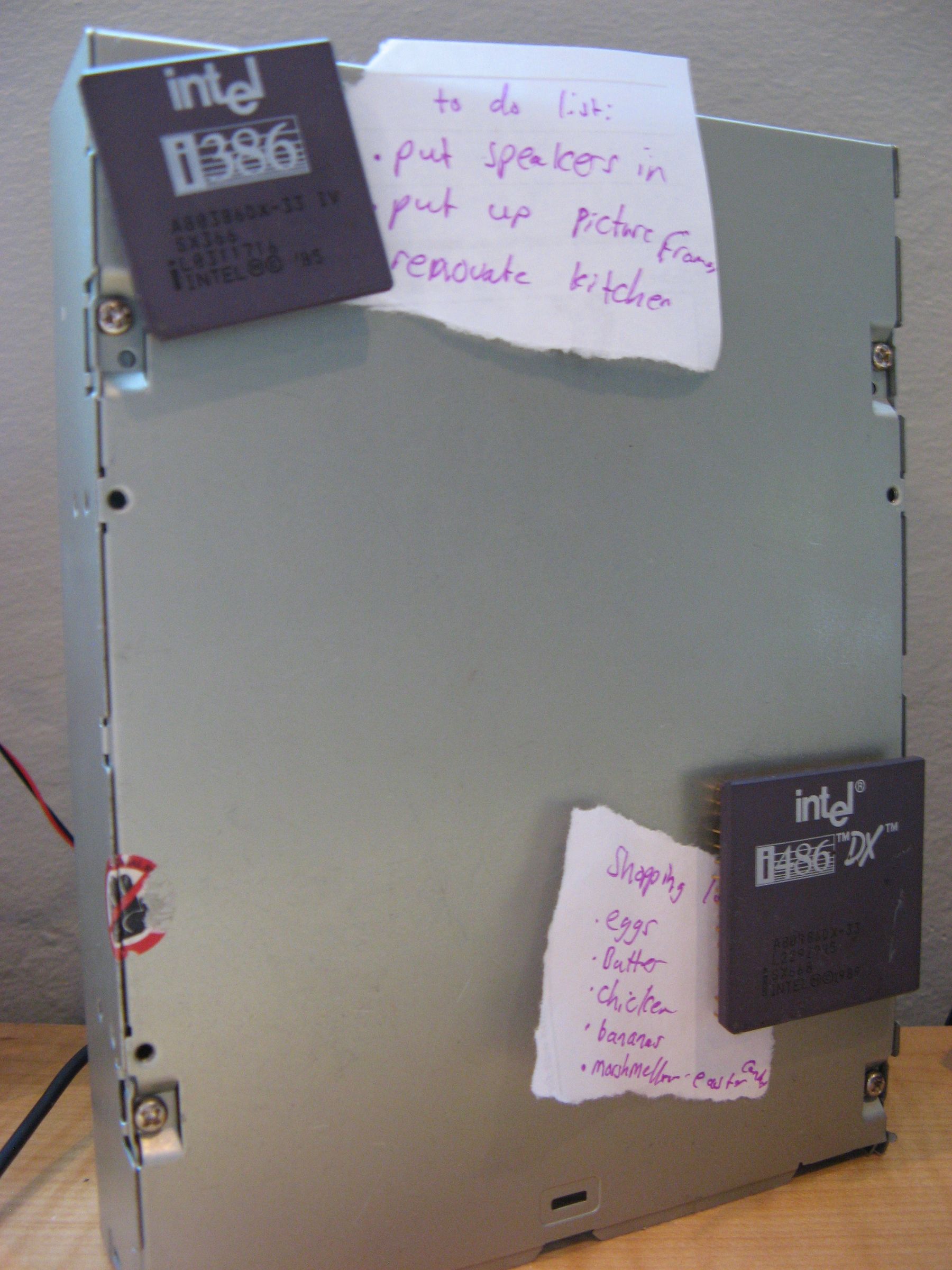 Recycling an Old CD-ROM Drive Into a Magnetic Noteboard! : 6 Steps ...