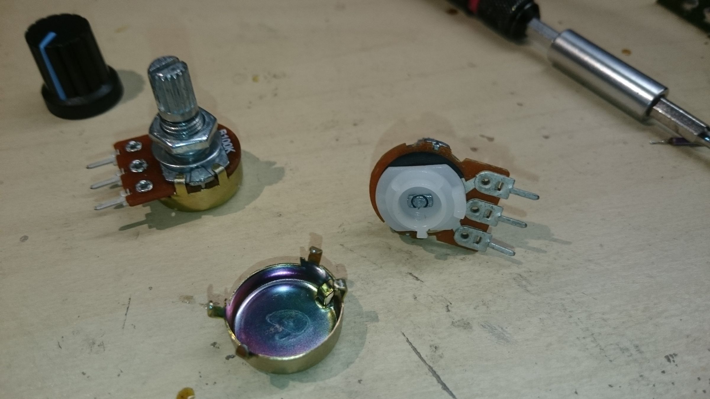 Hack Digital Radio, Replace the Volume Control : 5 Steps - Instructables