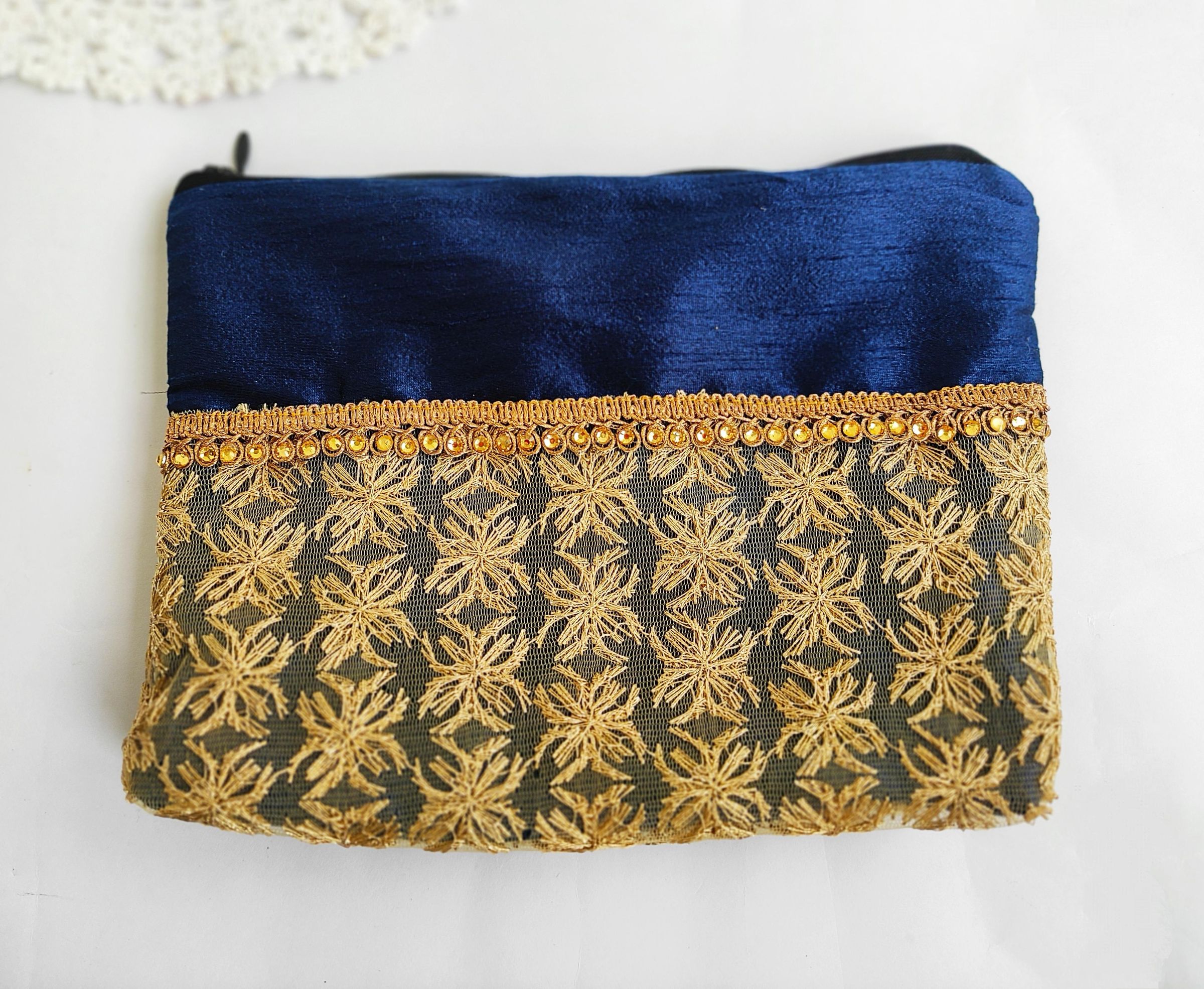 Ethnic Sewn Hand Purse : 8 Steps (with Pictures) - Instructables