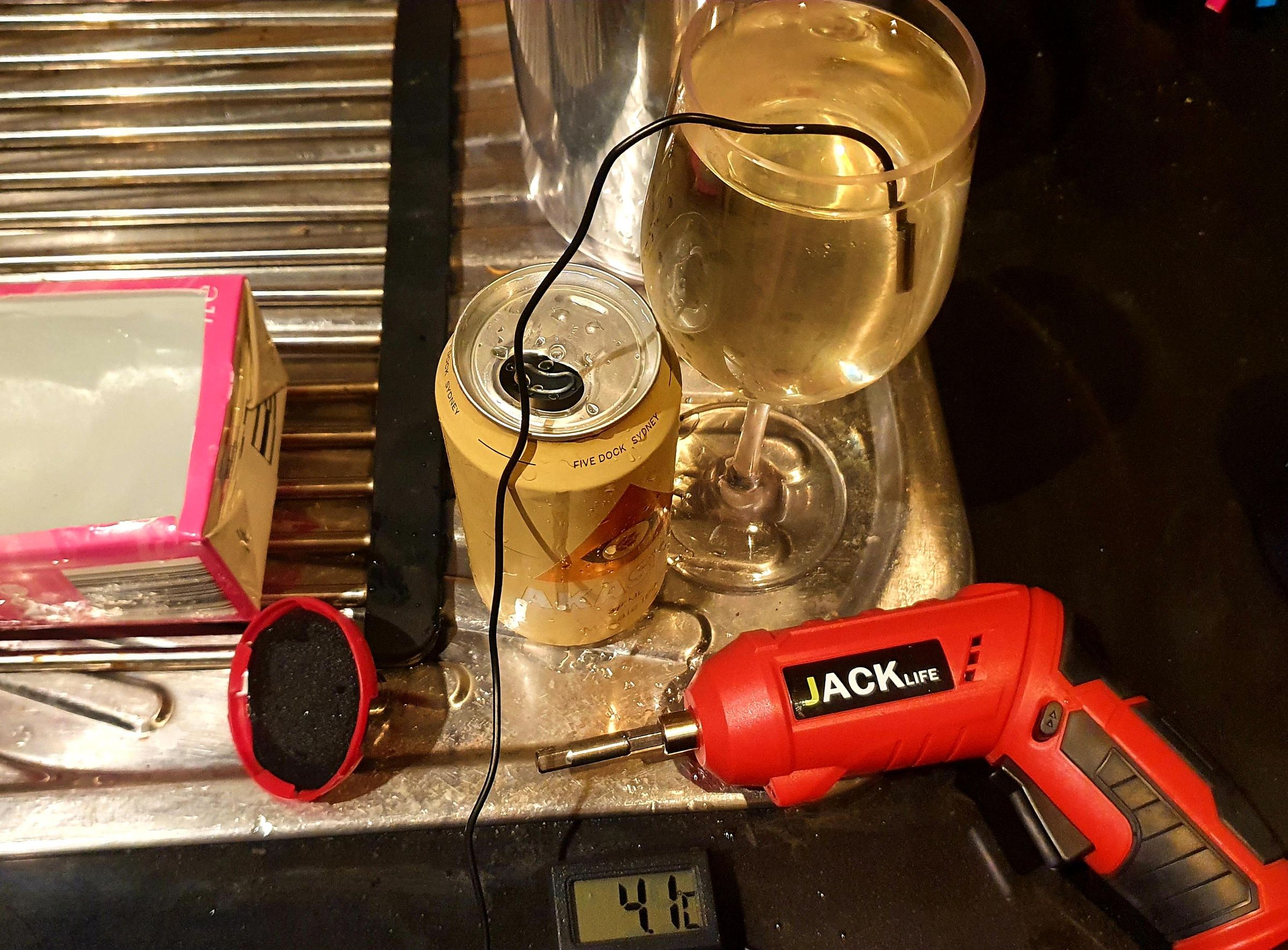 Beer Can Spinner - Cool Beer in 5 Minutes : 8 Steps - Instructables