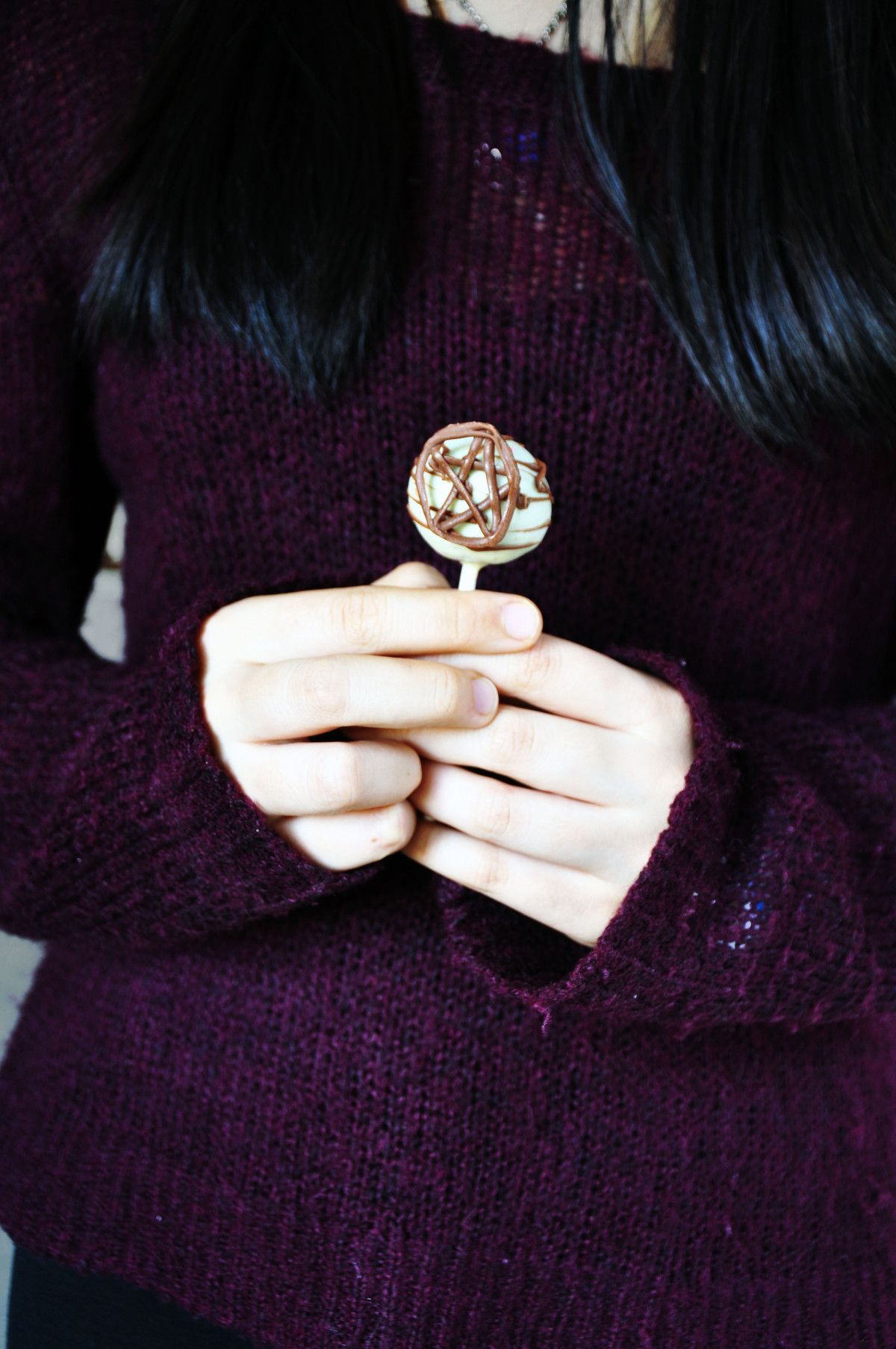 Supernatural Castiel Cake Pops : 8 Steps - Instructables